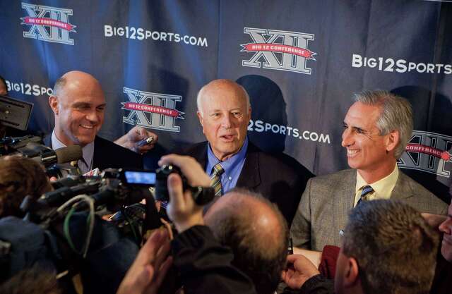 Chuck Neinas, a key architect and adviser over decades of college ...