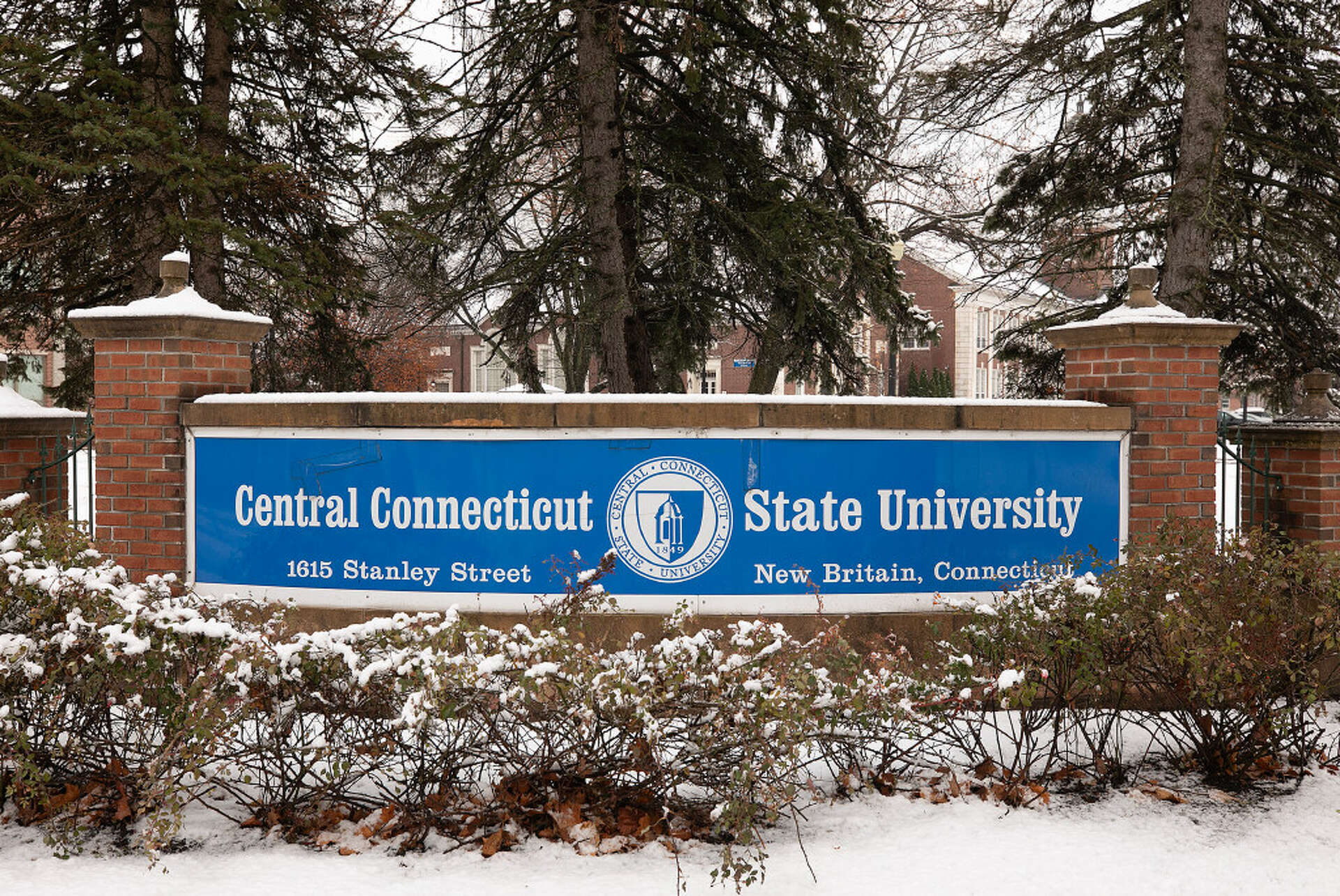 U.S. News grad school rankings 2026: Yale, UConn, CT schools
