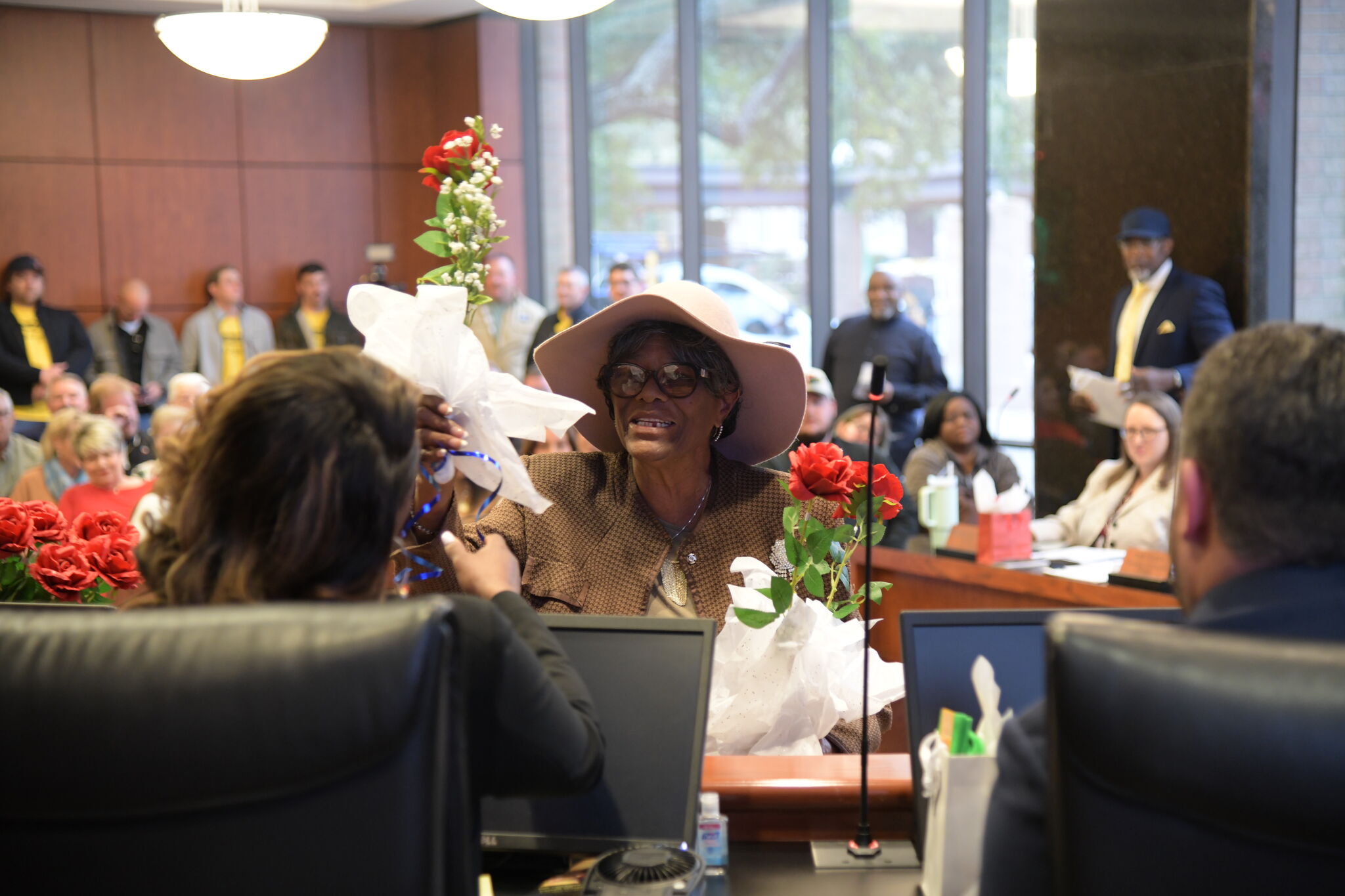 Beaumont resident brings roses to City Council amid tense meeting