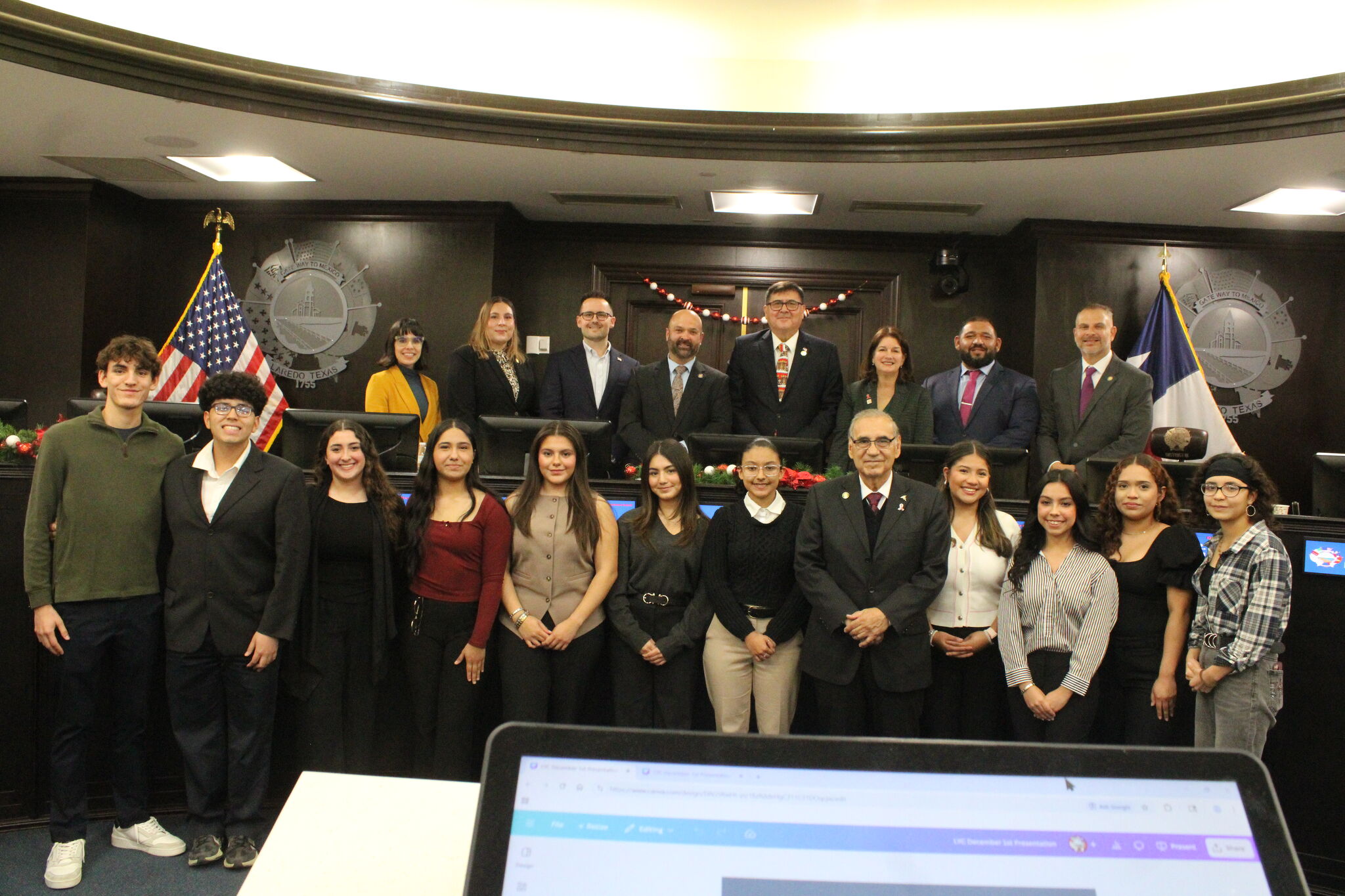 DeMeco Ryans makes franchise history with Texans' third 10-win season