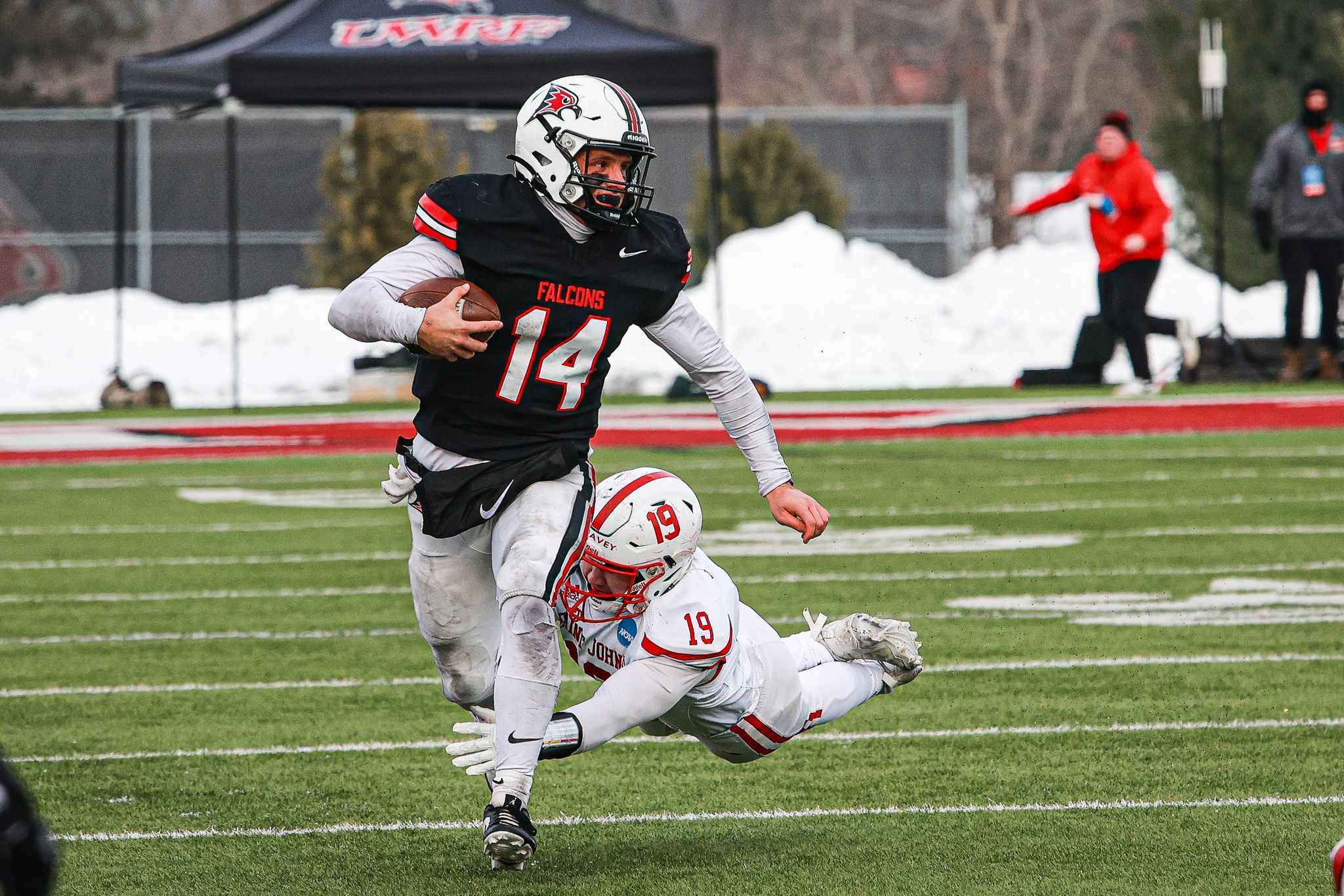 Wis.-River Falls' QB Kaleb Blaha, North Central DL John Sullivan lead ...