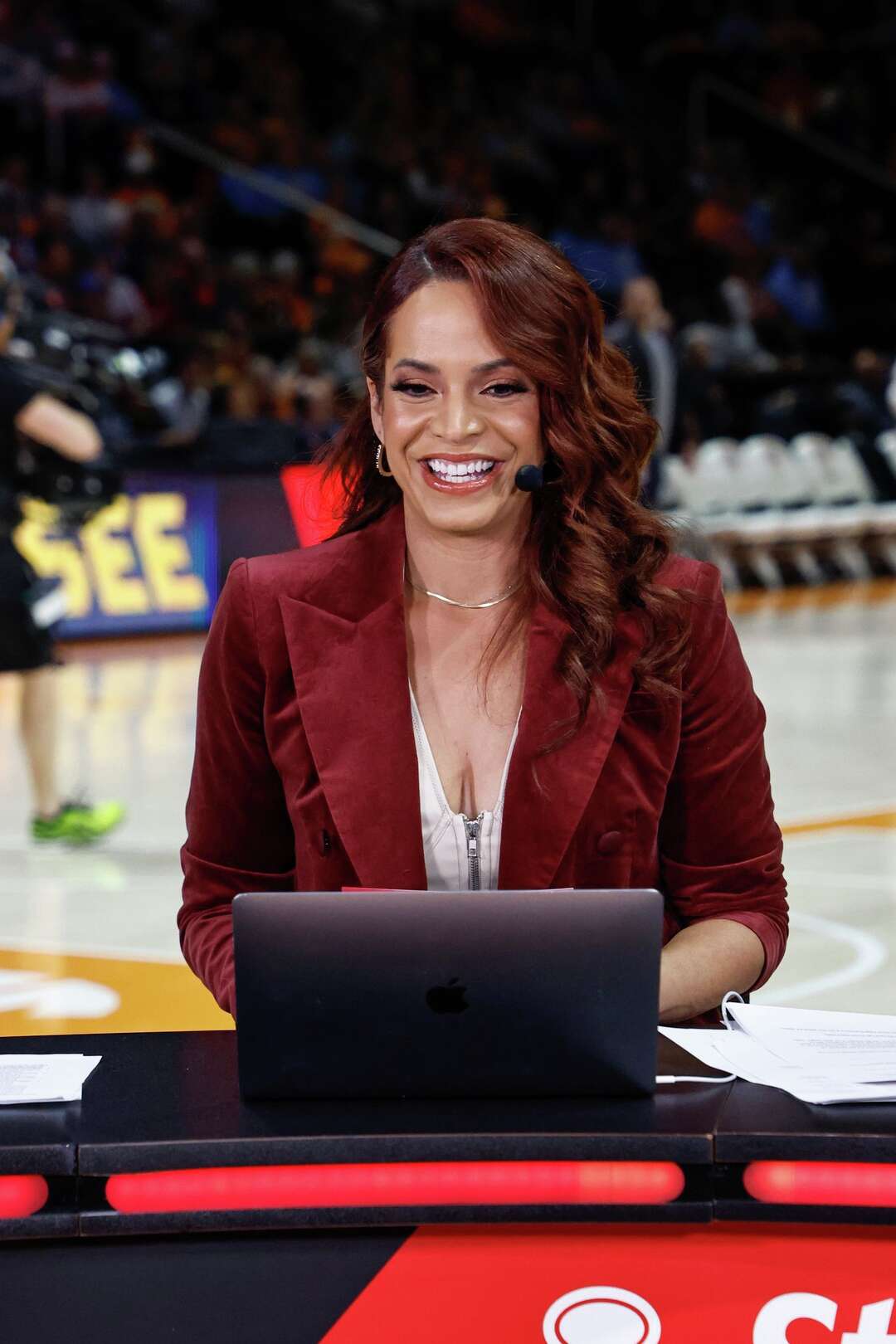 Elle Duncan leaves ESPN for Netflix, will host sports and cultural live ...