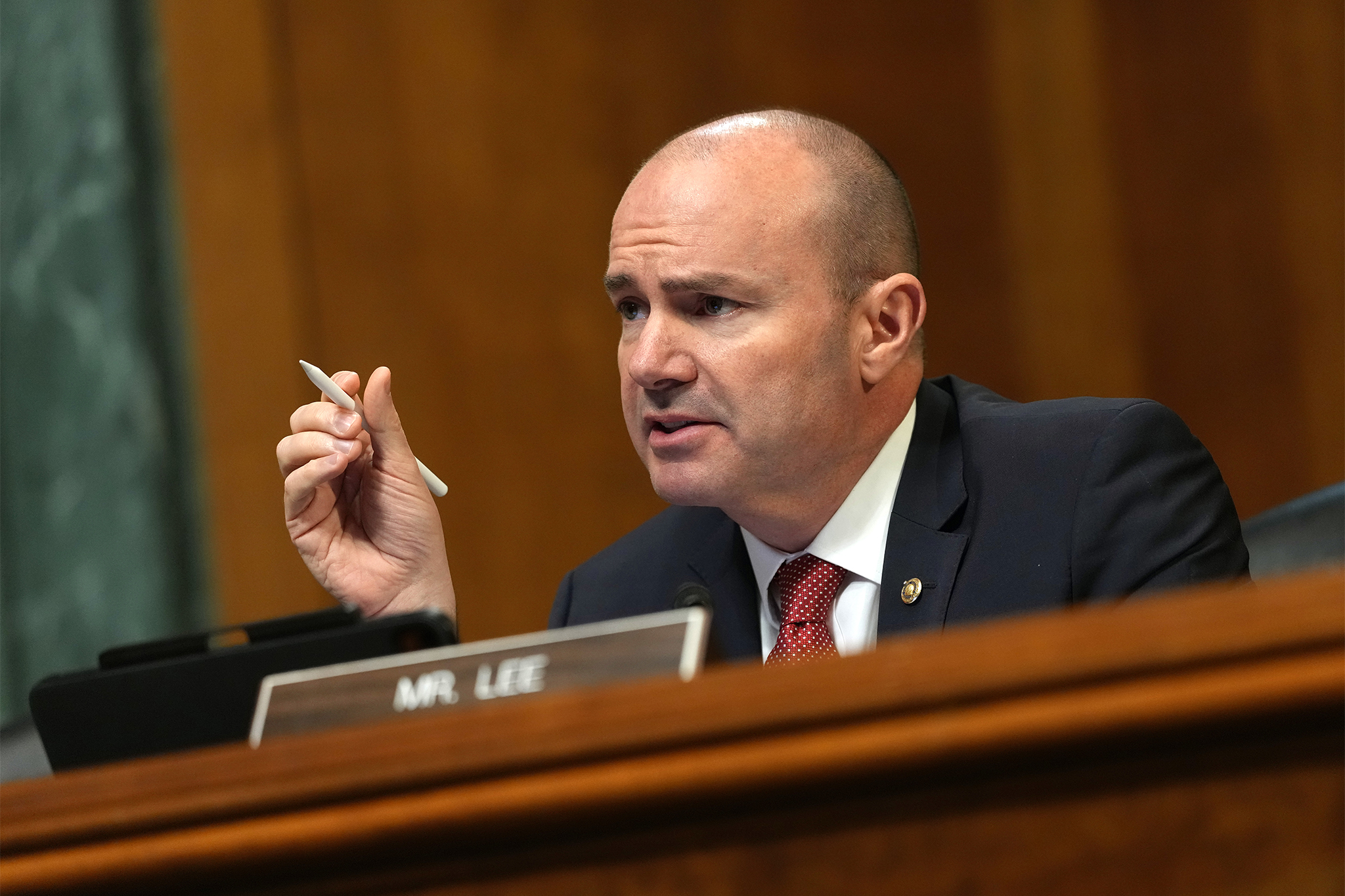 There's a weird wrinkle in Mike Lee's national park amendment debacle