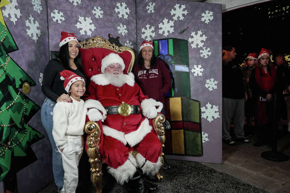 What it's like to be Santa Claus in Texas during Christmas