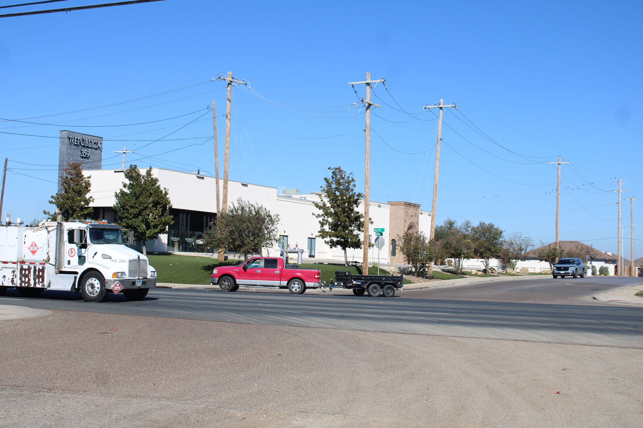 First Noël. Olympic slalom champion Clément leads first run of World ...