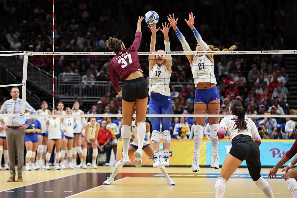 Texas A&M volleyball: How Aggies can beat Kentucky for national title