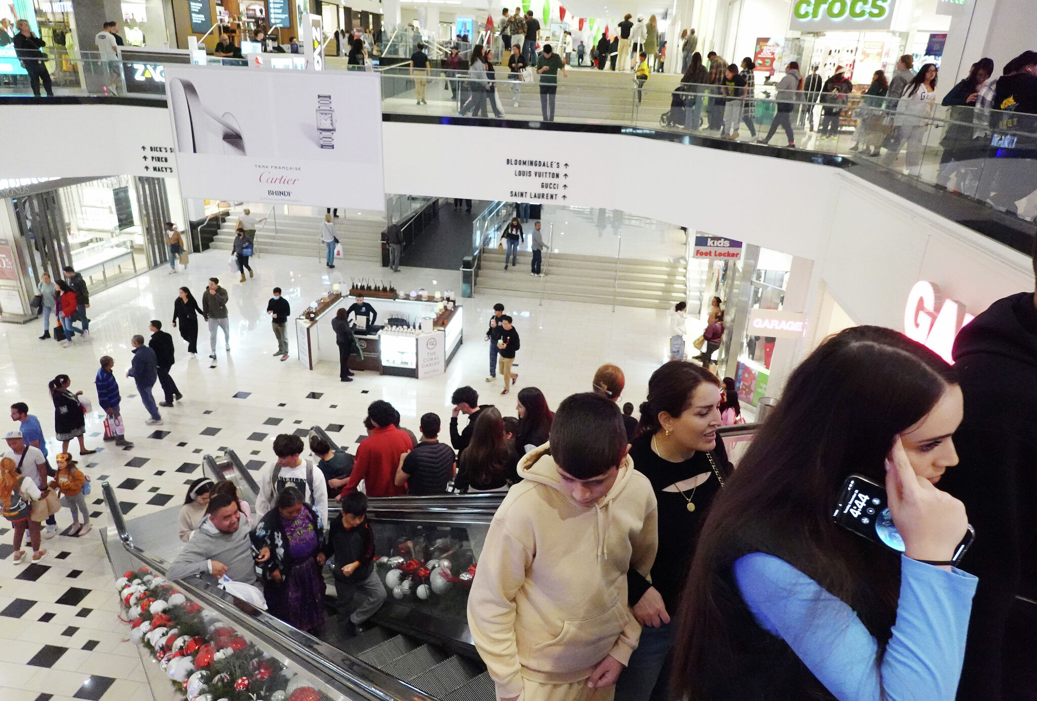 California minimum wage rises to $16.90 statewide January 1