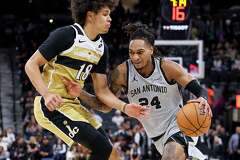 Devin Vassell on 'good stretch of rehab, but is he close to return?