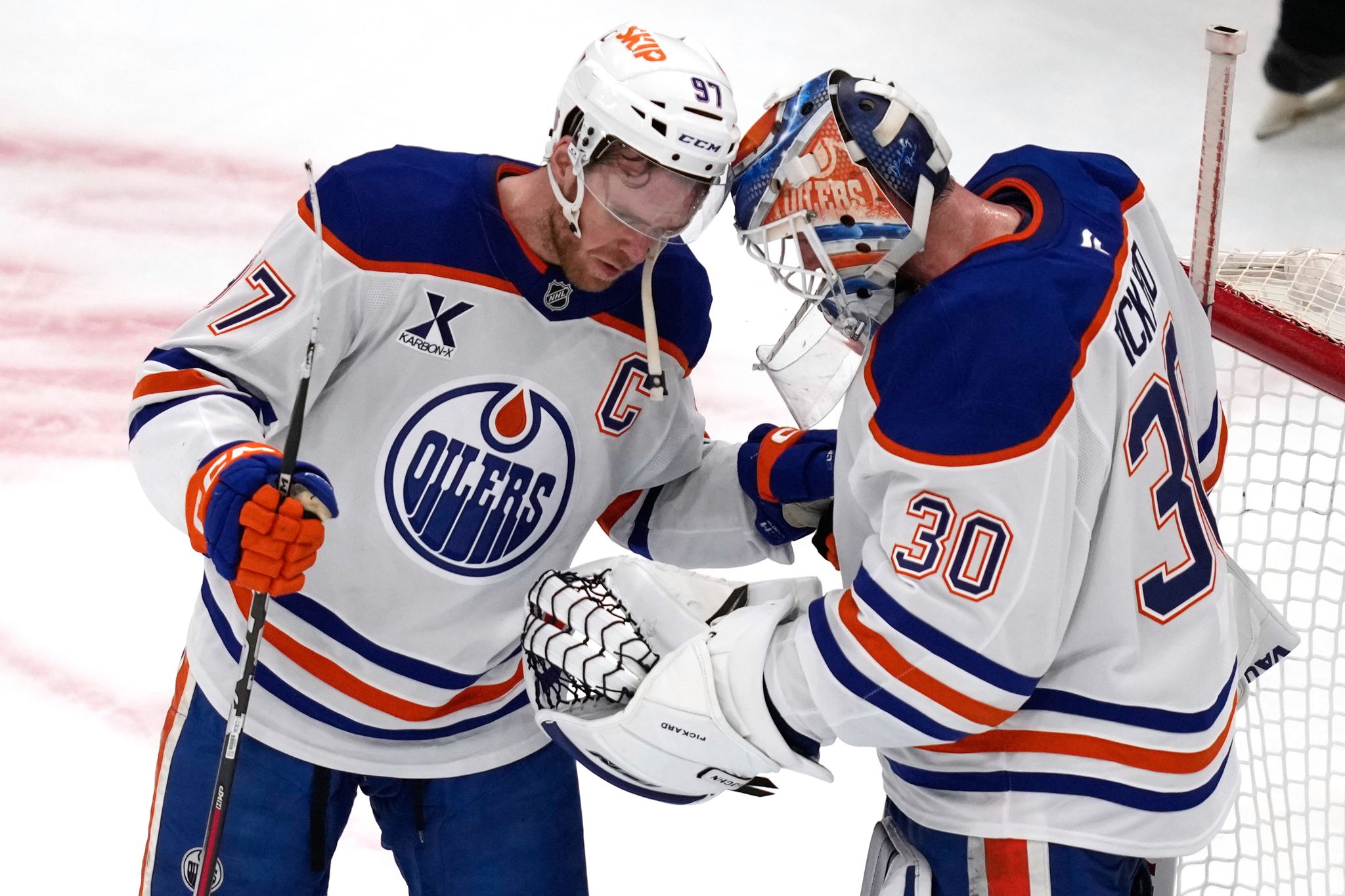 McDavid scores, assists as Oilers beat Bruins 3-1
