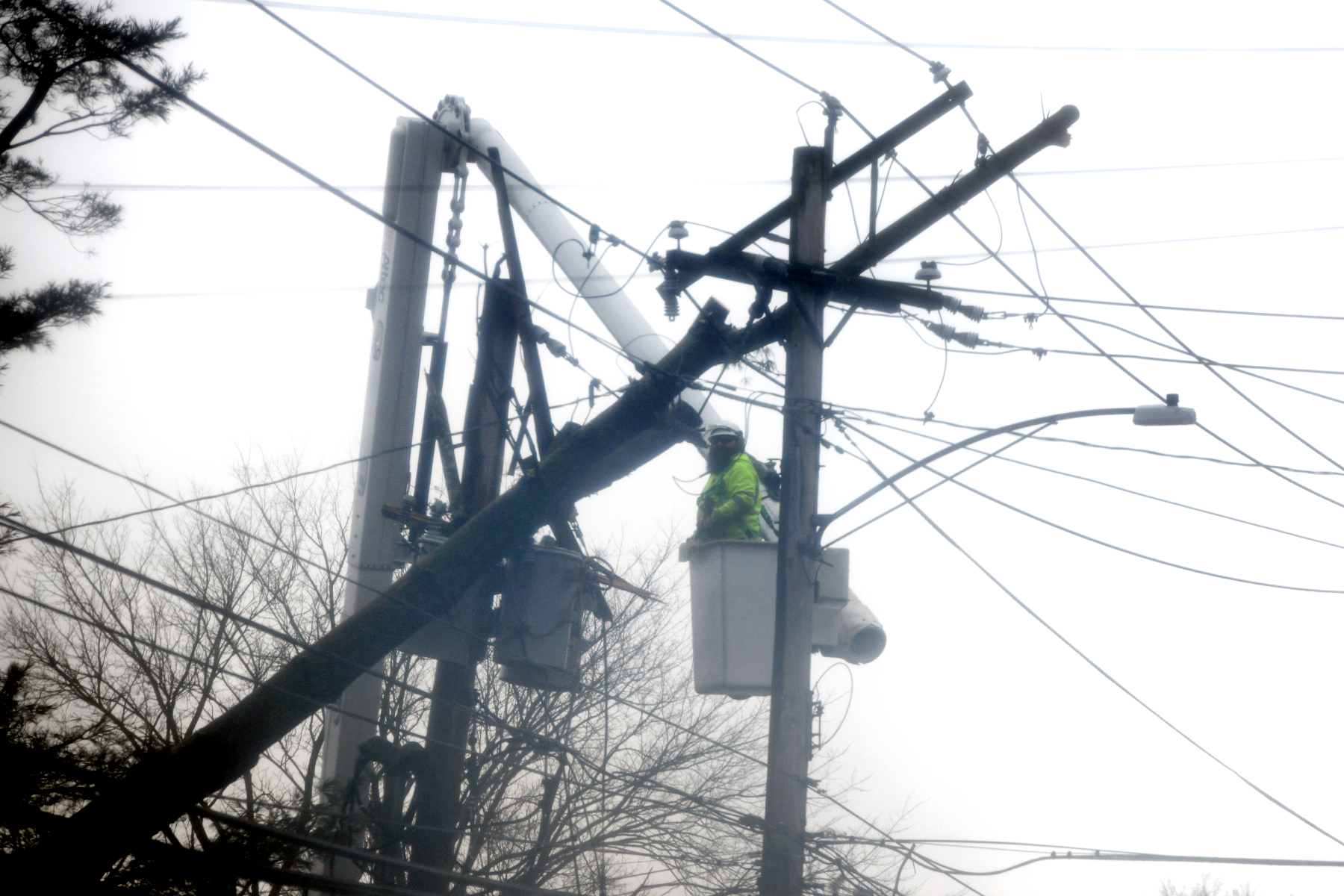 Connecticut power outages mostly restored after Sunday's high winds