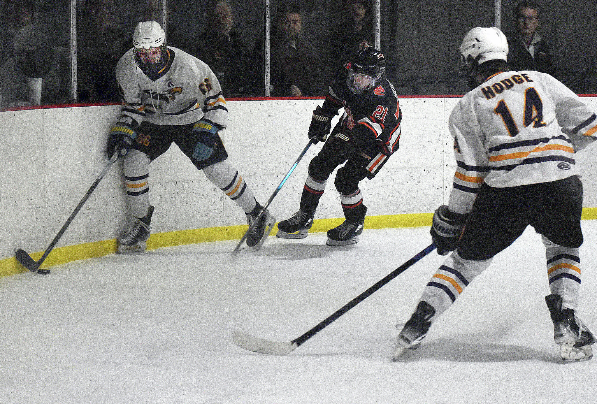 How do I watch Big Ten Plus, B1G+ via livestream?