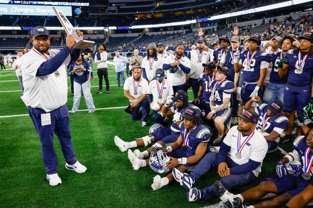 Details of Danny Jansen's $14.5 million, 2-year contract with the Texas ...