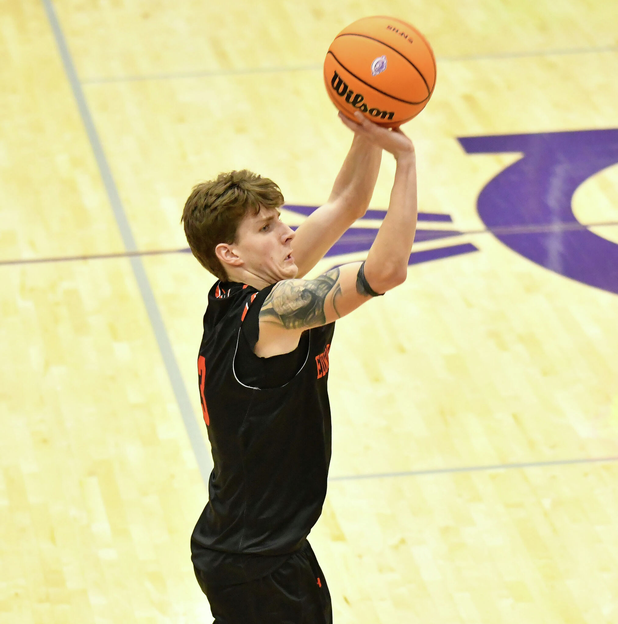 Liberty defeats Sam Houston 82-74