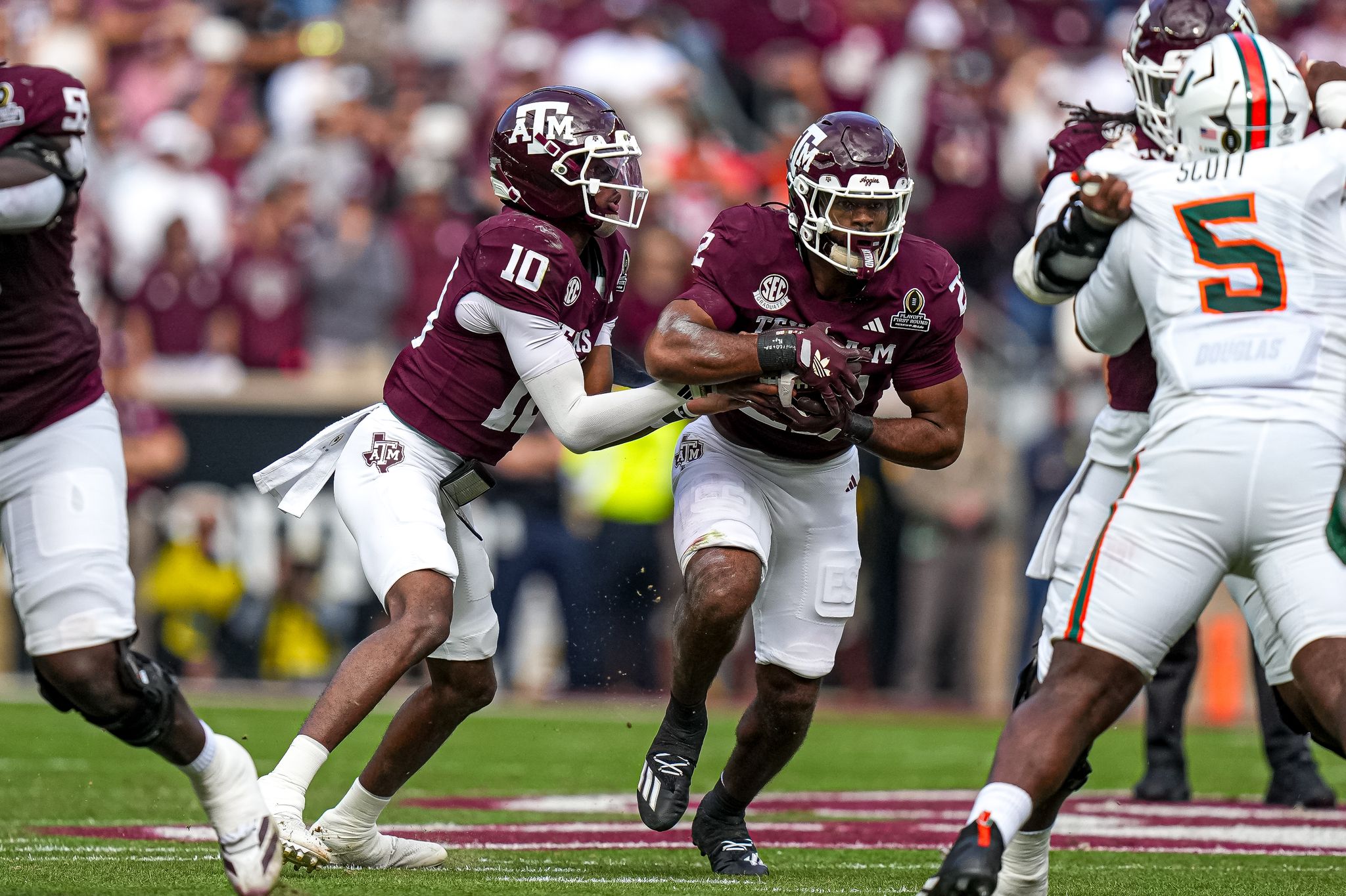 Miami vs Texas A&M football game score: Replay updates, coverage
