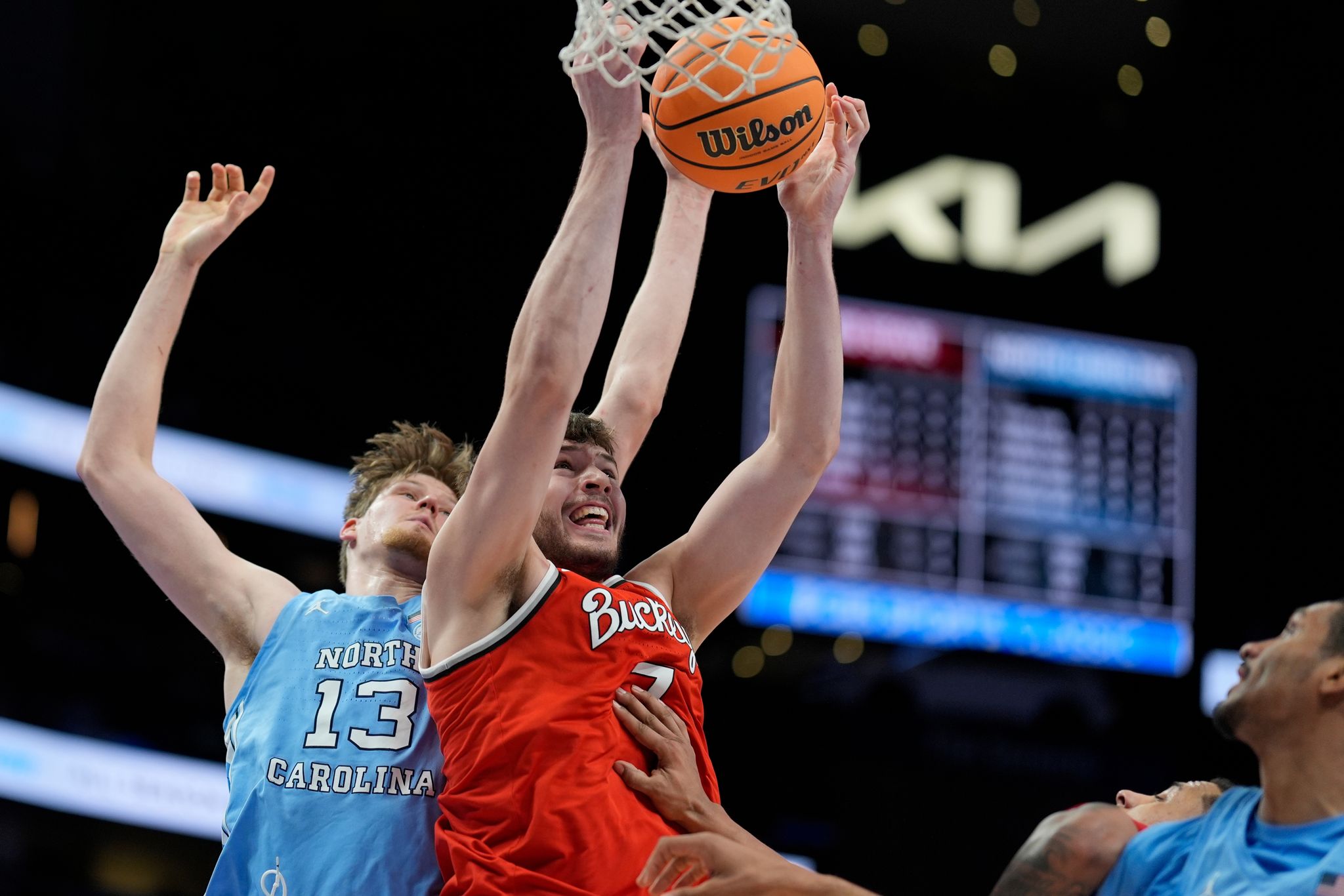 Seth Trimble returns to lead No. 12 North Carolina past Ohio State 71-70