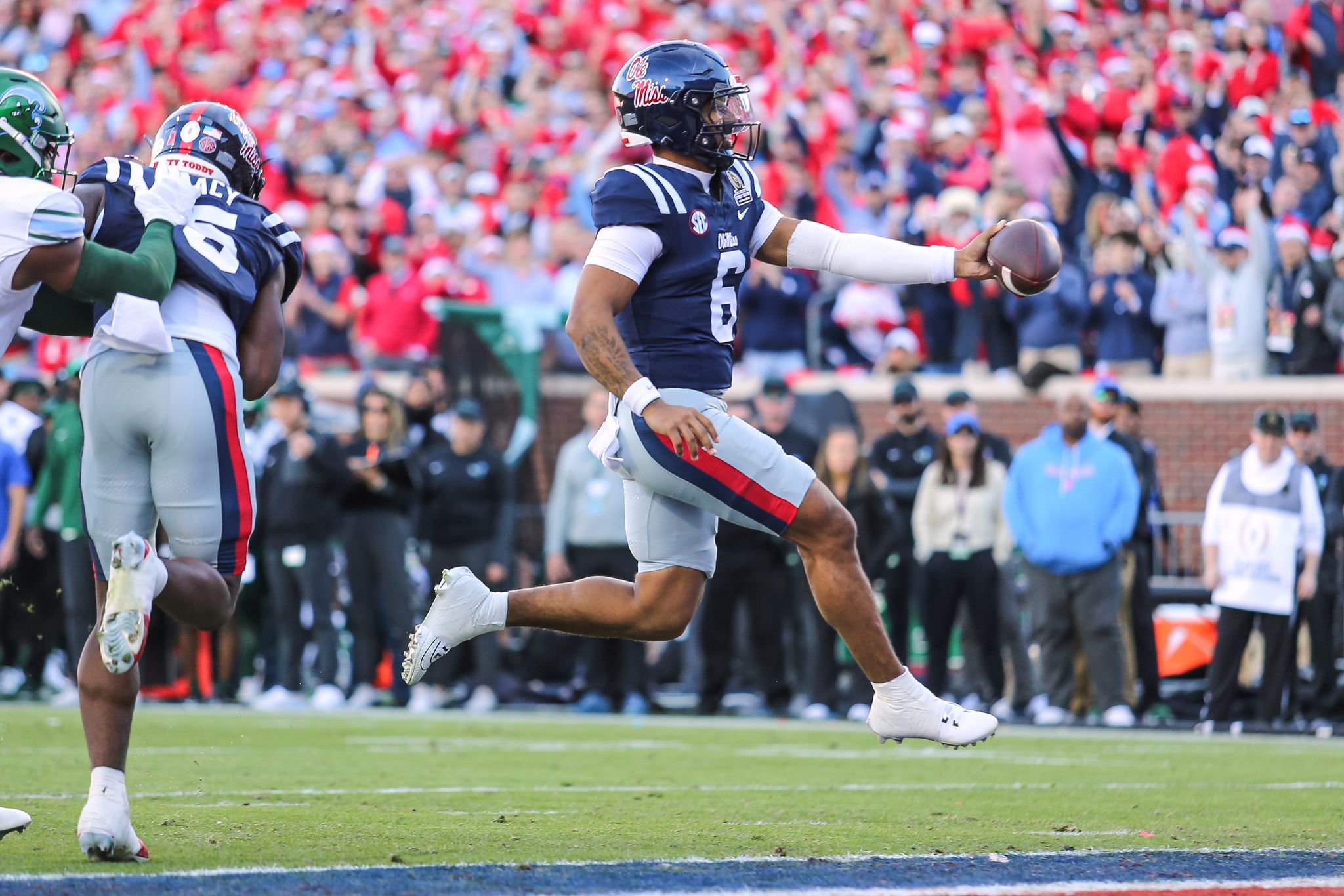 Chambliss and No. 6 Ole Miss ace their test without Kiffin and beat No ...