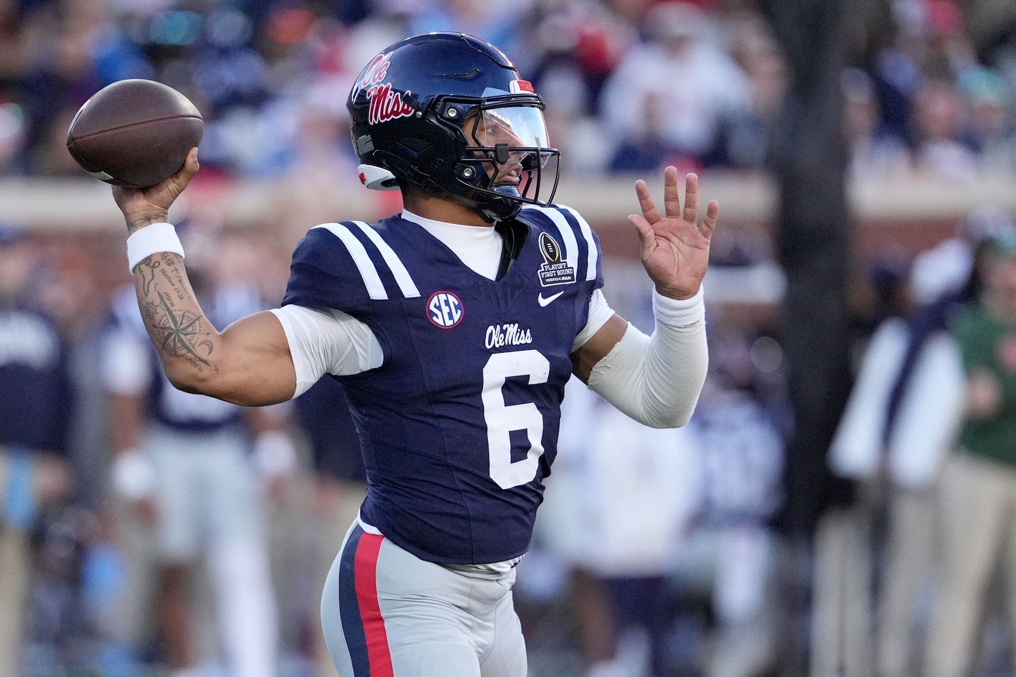 Chambliss y Ole Miss superan su prueba sin Kiffin y vencen a Tulane 41 ...