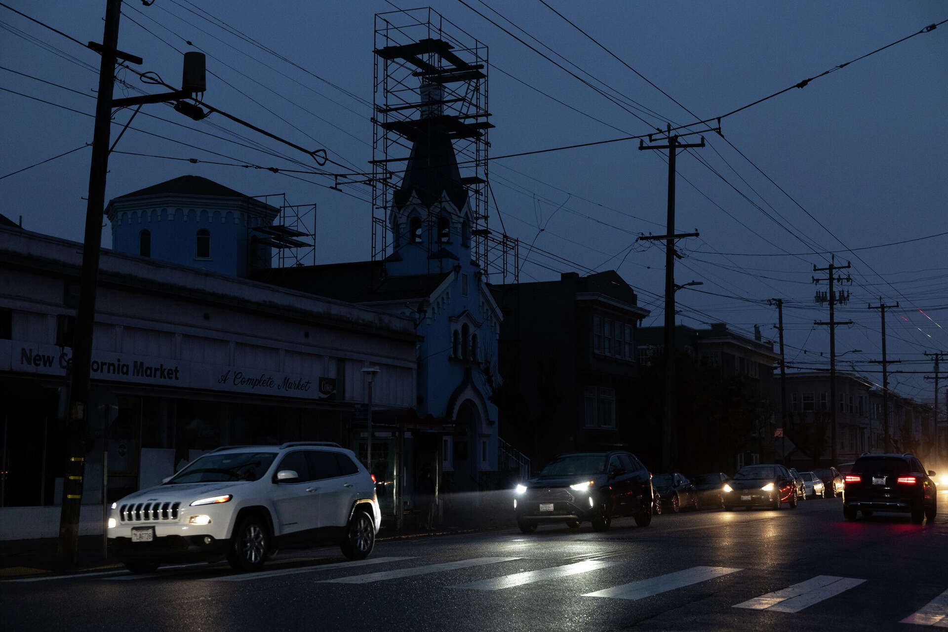 Massive S.F. power outage darkened entire neighborhoods for hours