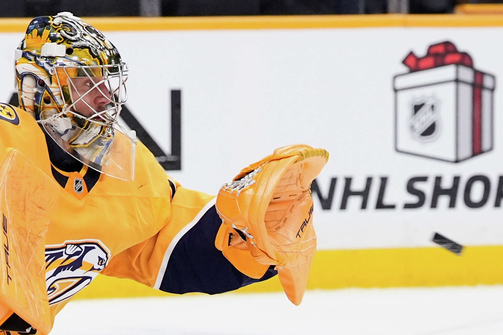 Luke Evangelista breaks 3rd-period tie in Predators' 5-3 victory over ...