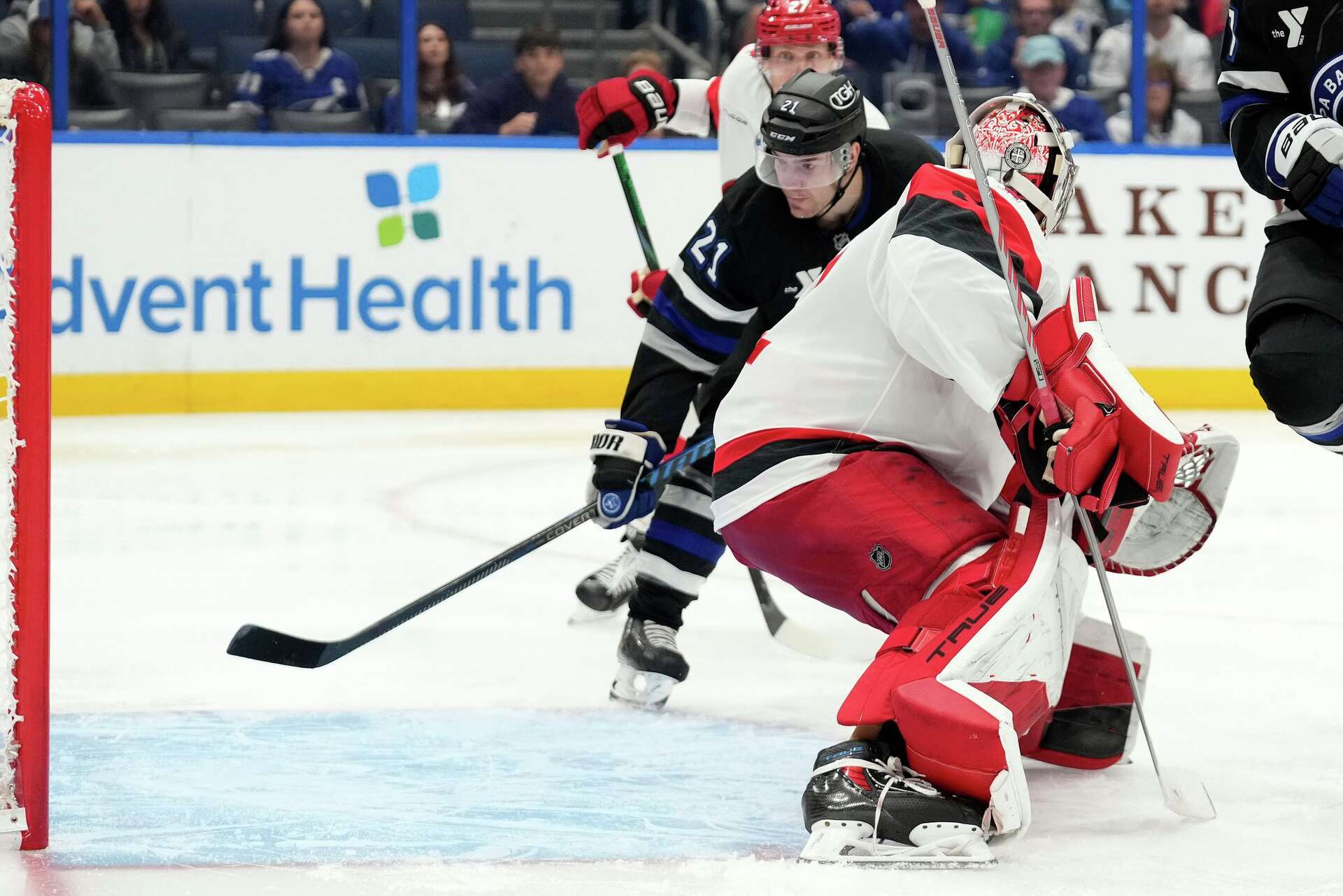 Jake Guentzel scores twice as Lightning rally for 6-4 win over Hurricanes