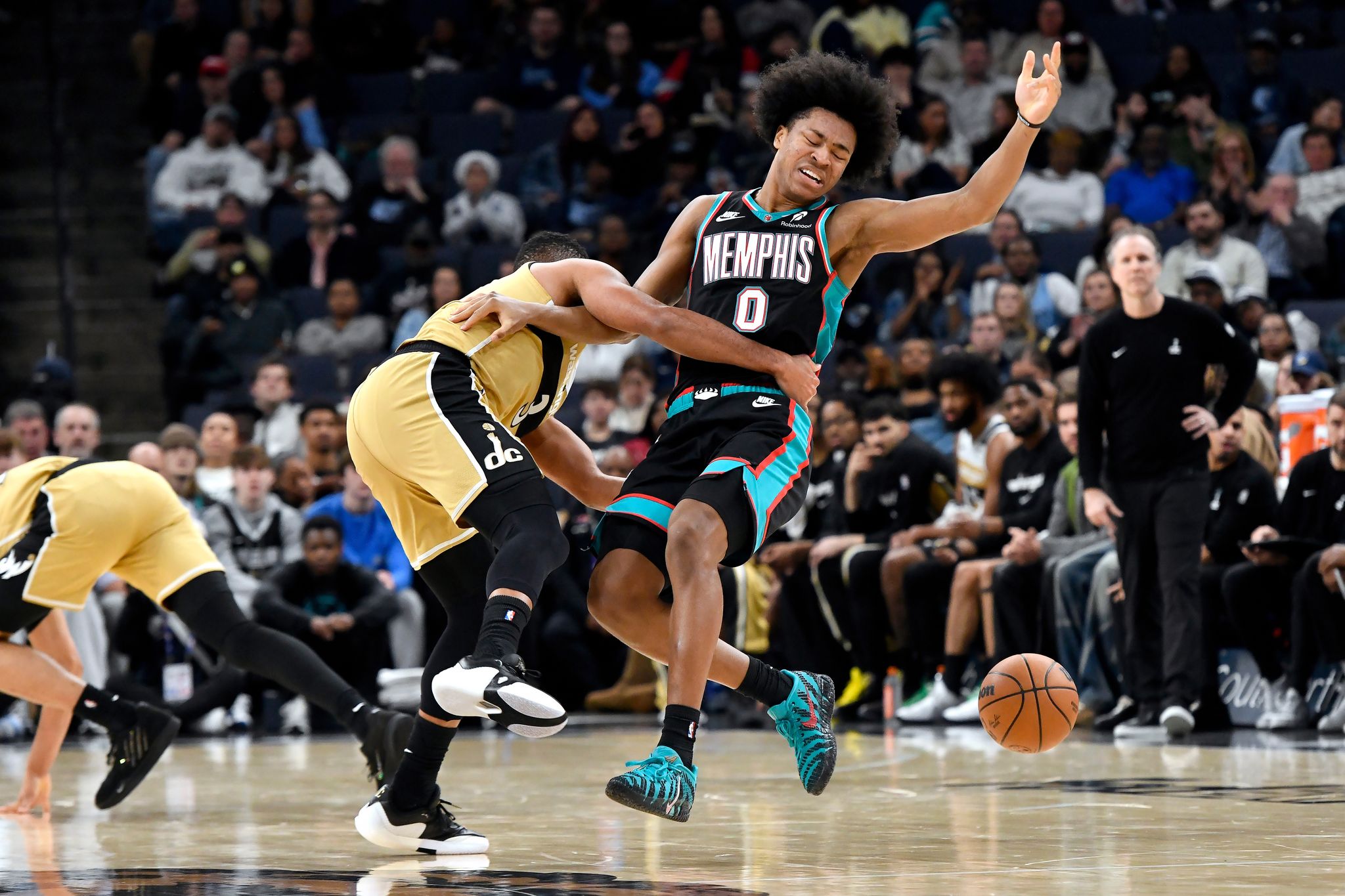 CJ McCollum, Kyshawn George lead Wizards' second-half rally over the ...