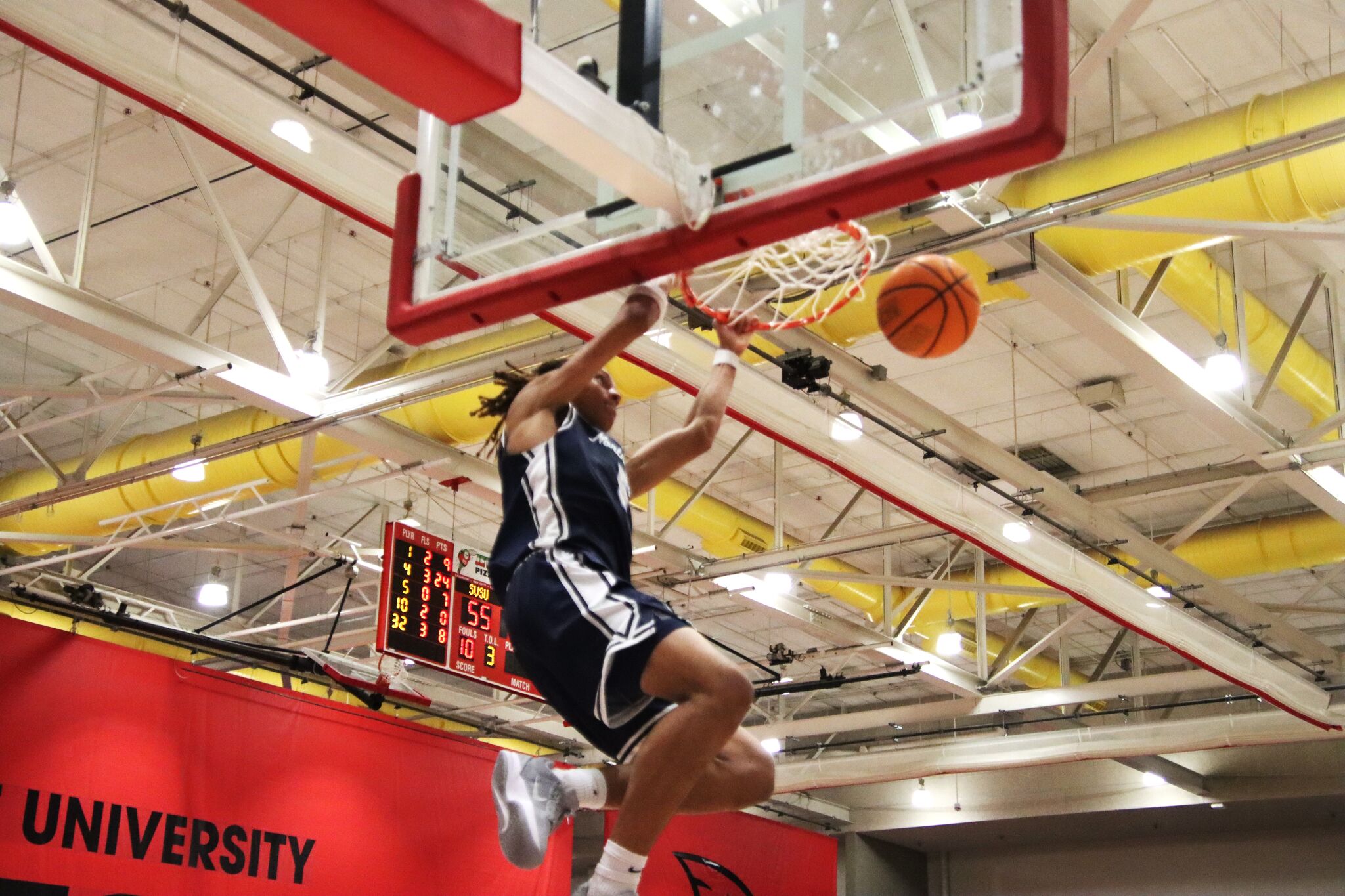 Axe Bowl II: Northwood roars back to edge rival SVSU