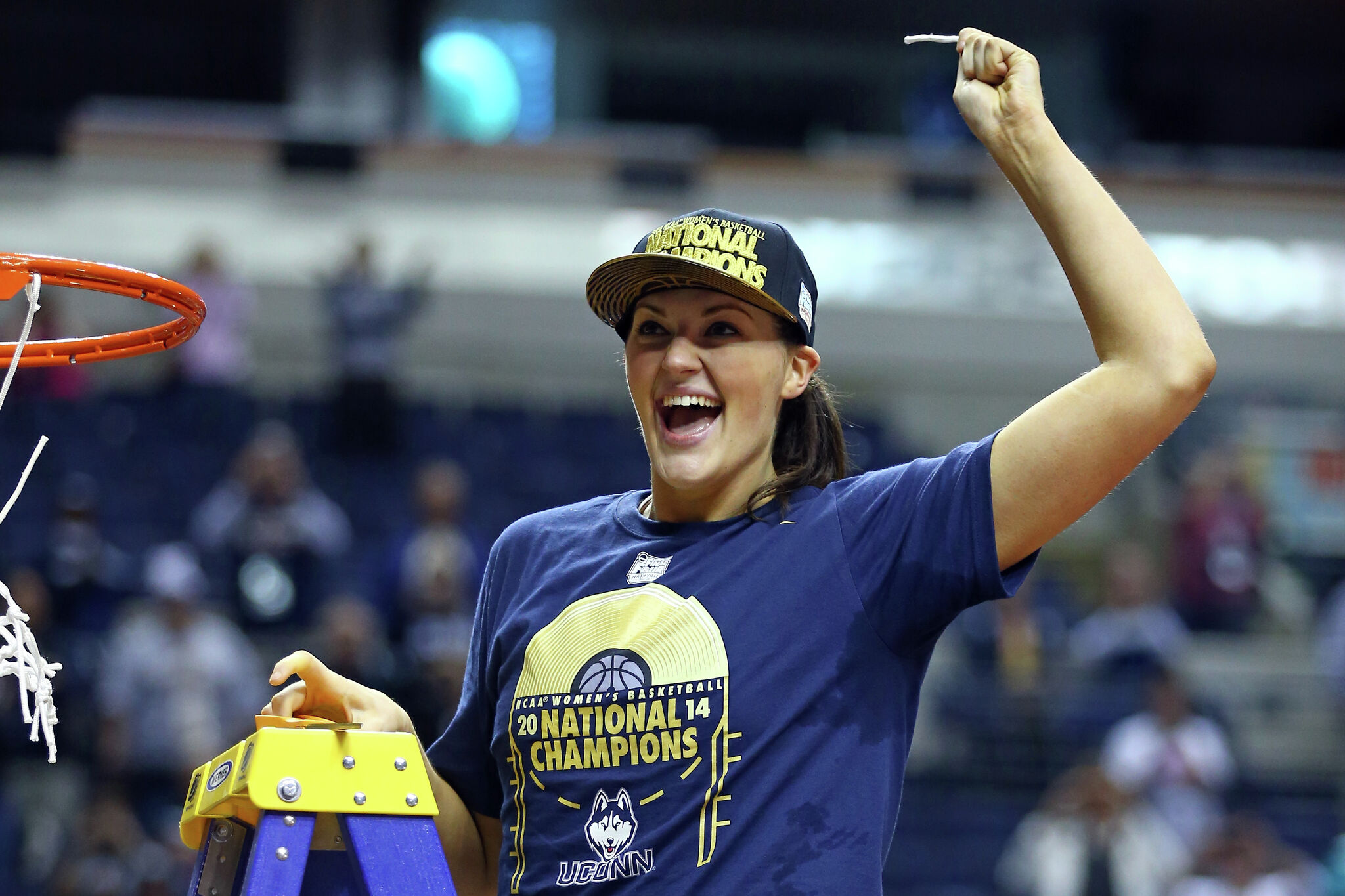 Why Stefanie Dolson was booted from UConn locker room by Geno Auriemma