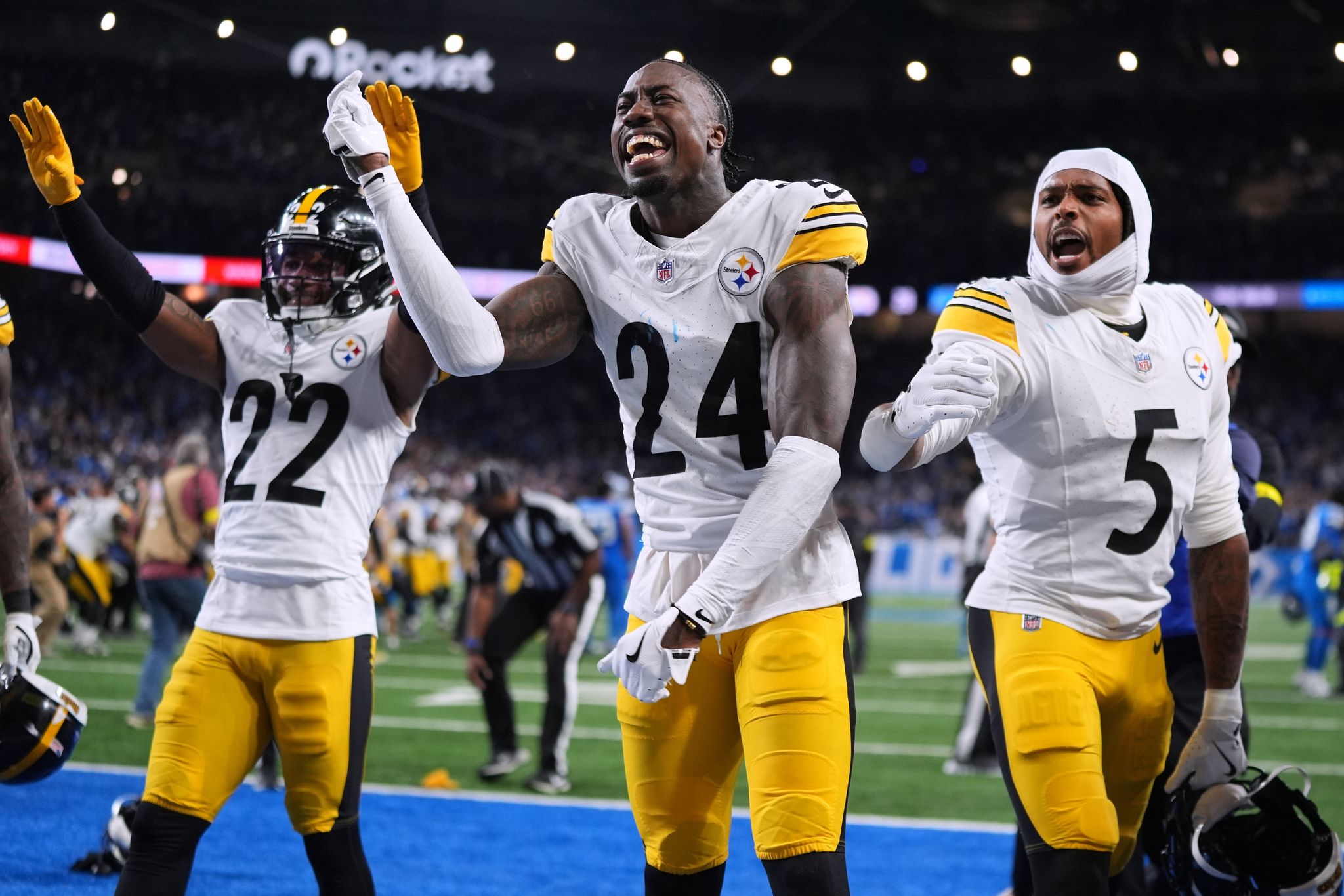 Steelers outlast Lions 29-24 in wild finish when penalty on St. Brown ...