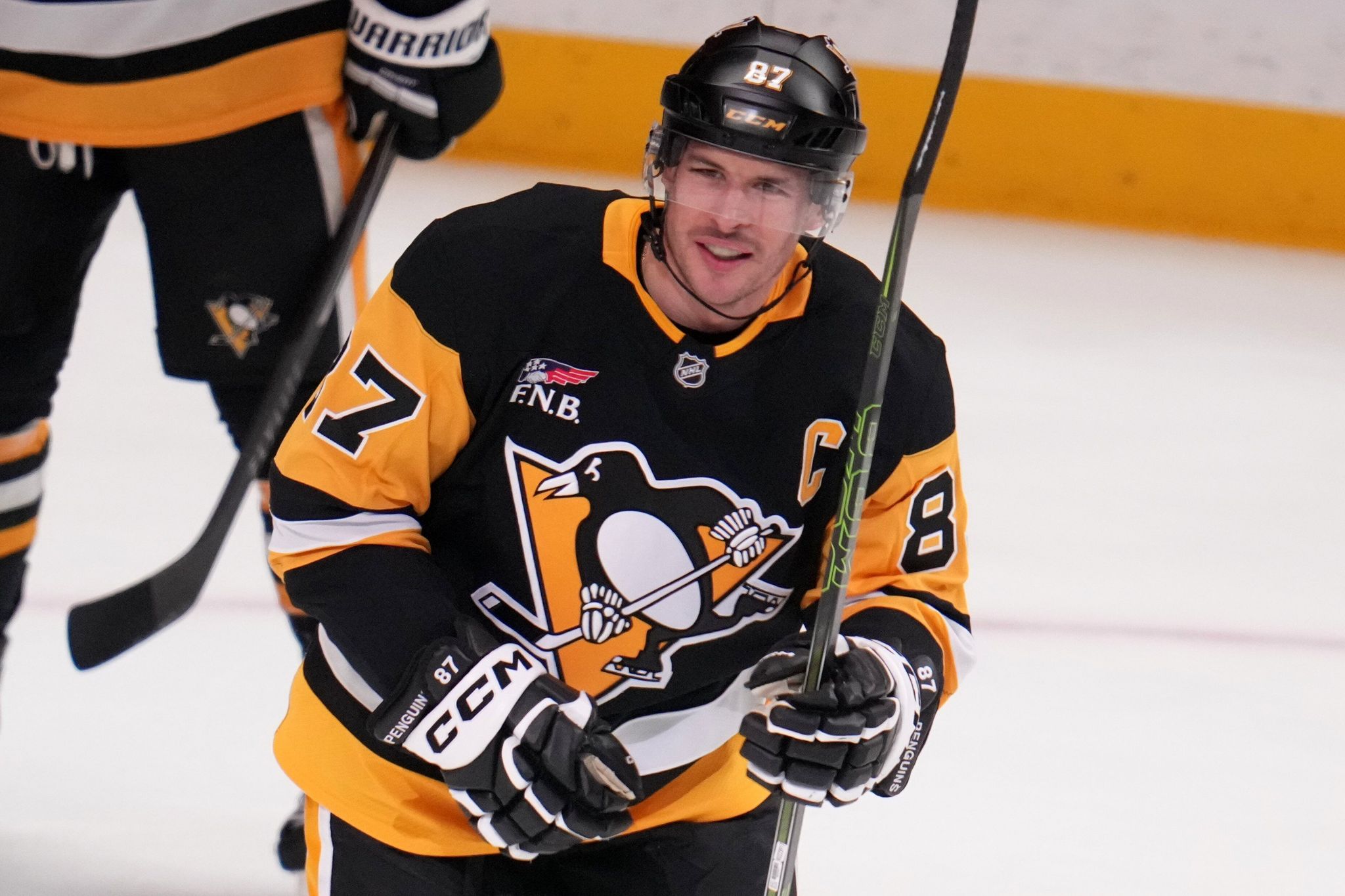 Sidney Crosby breaks Penguins scoring record previously held by Mario ...