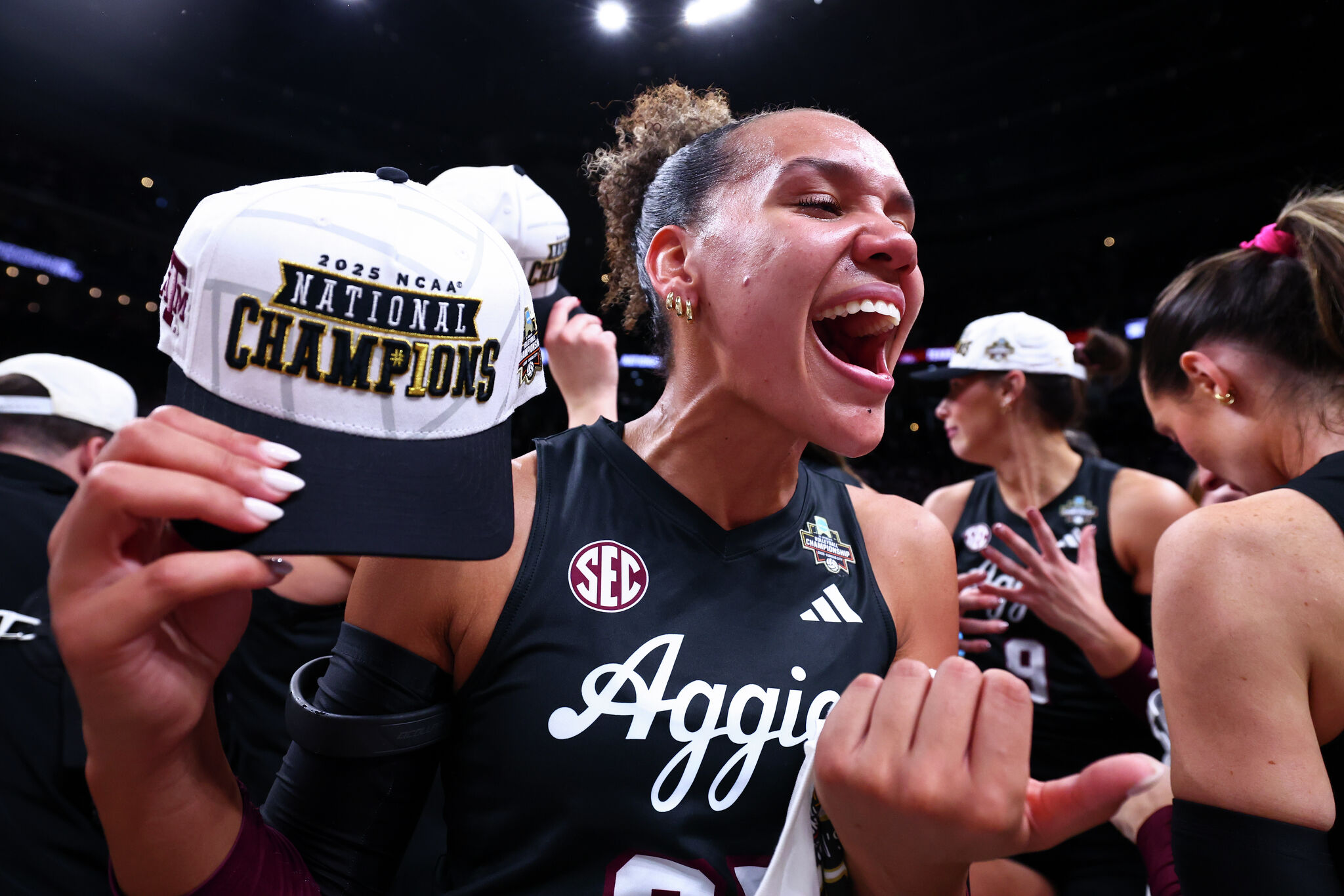 Texas A&M volleyball beats Kentucky for historic championship