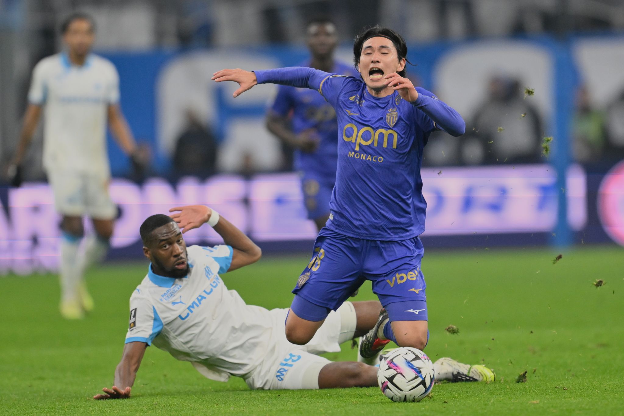 Japan's Takumi Minamino has torn ACL playing for Monaco and likely to ...