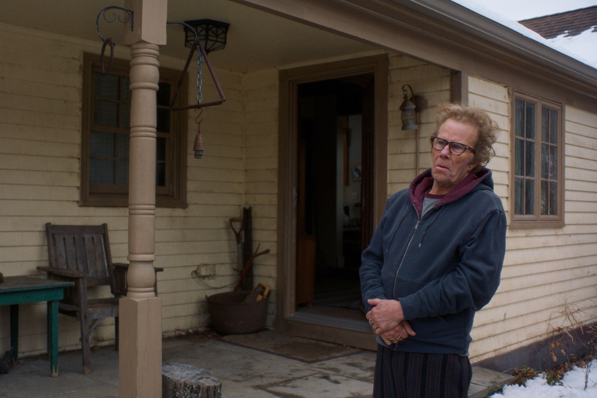 Movie Review: In Jim Jarmusch’s starry ‘Father Mother Sister Brother ...