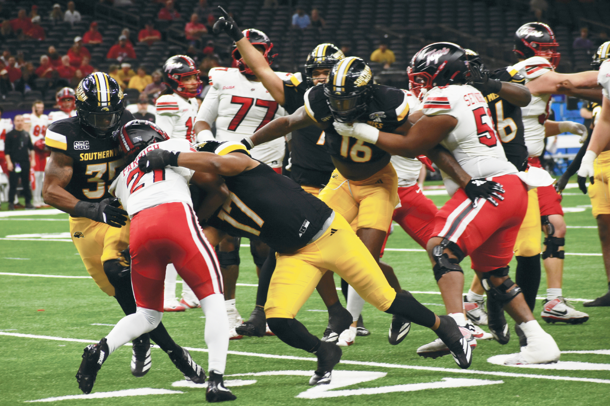 Maverick McIvor rallies Western Kentucky to a New Orleans Bowl victory ...