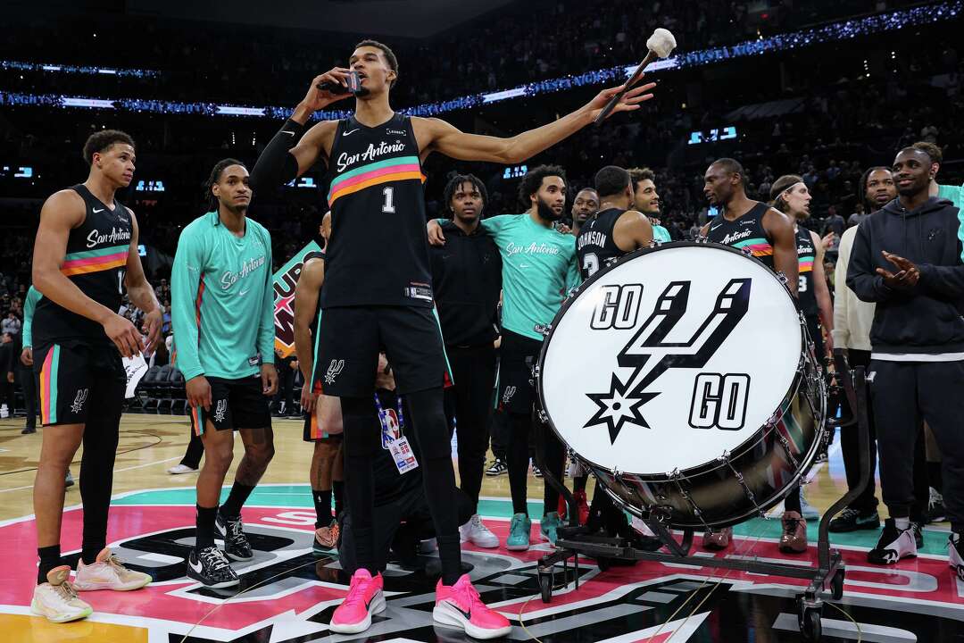 Spurs riding high after win over defending NBA champion Thunder
