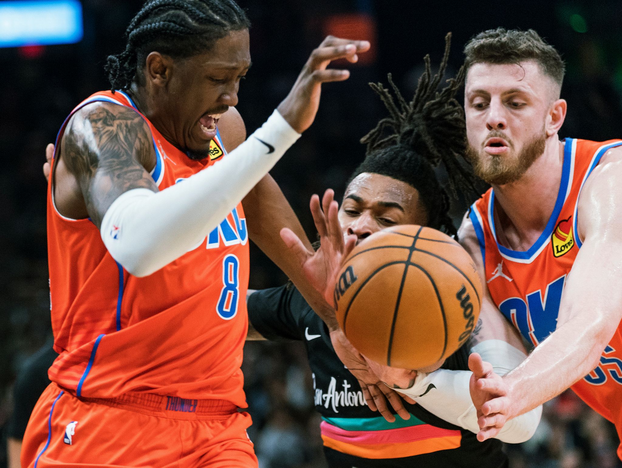 Johnson scores 25 points and Spurs win 7 straight with 130-110 win over ...