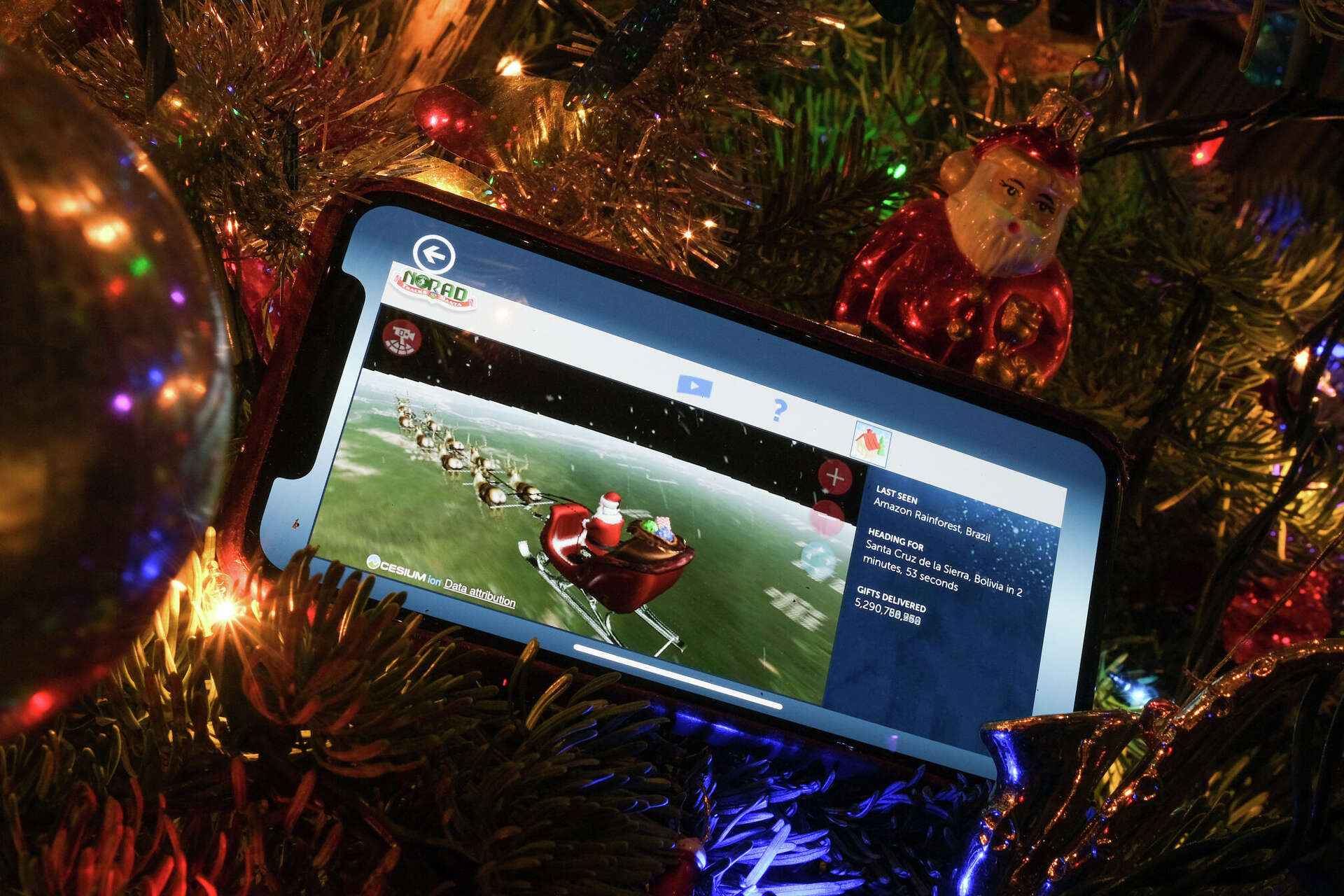 Where is Santa right now? NORAD, Google Santa Tracker maps now live
