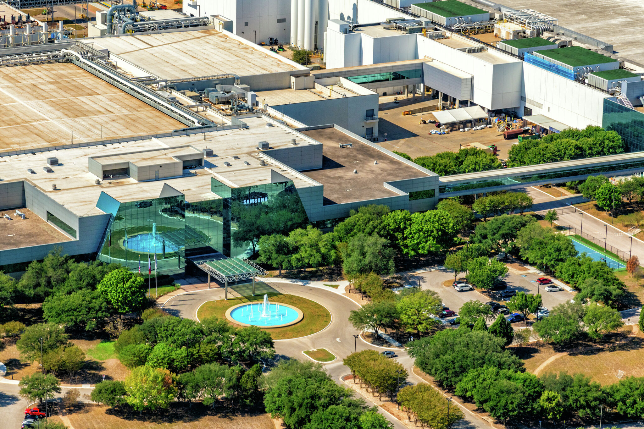 Billion-dollar company with UAE ties builds $216M Texas wind farm