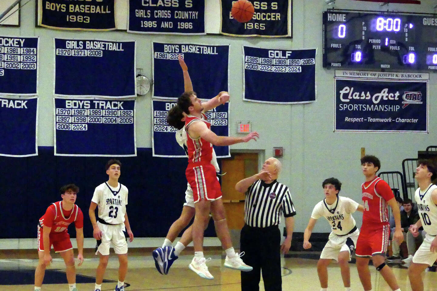 Northwestern's DiVita returns to basketball court after ACL injury