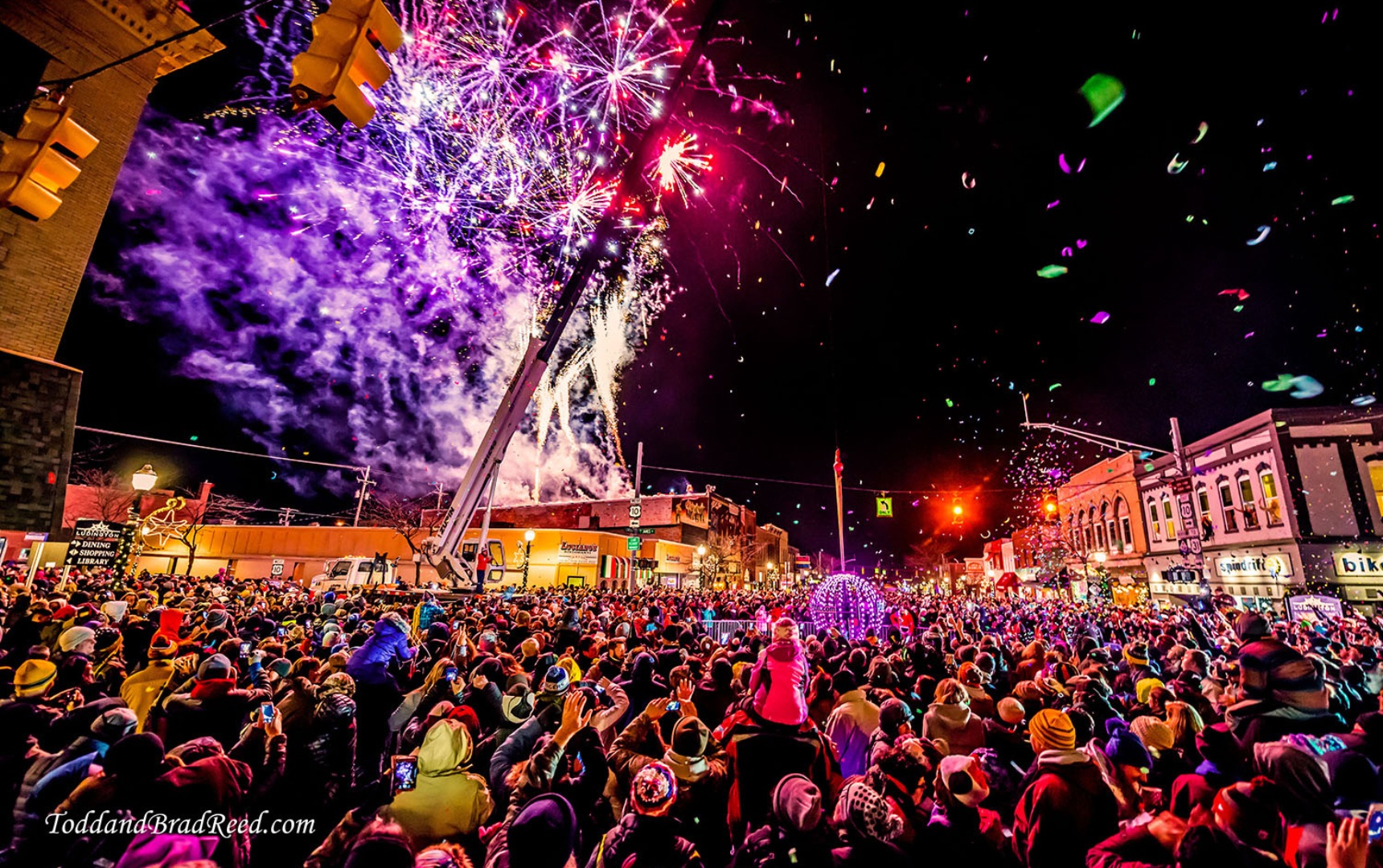 Wire bonsai trees: Bear Lake artist builds tiny sculptures