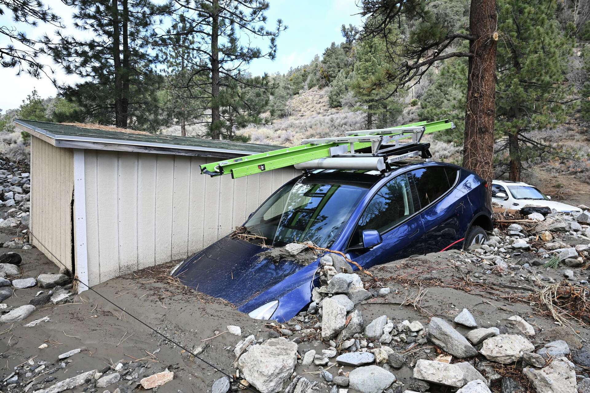 Photos show California homes buried in mud and debris during Christmas ...