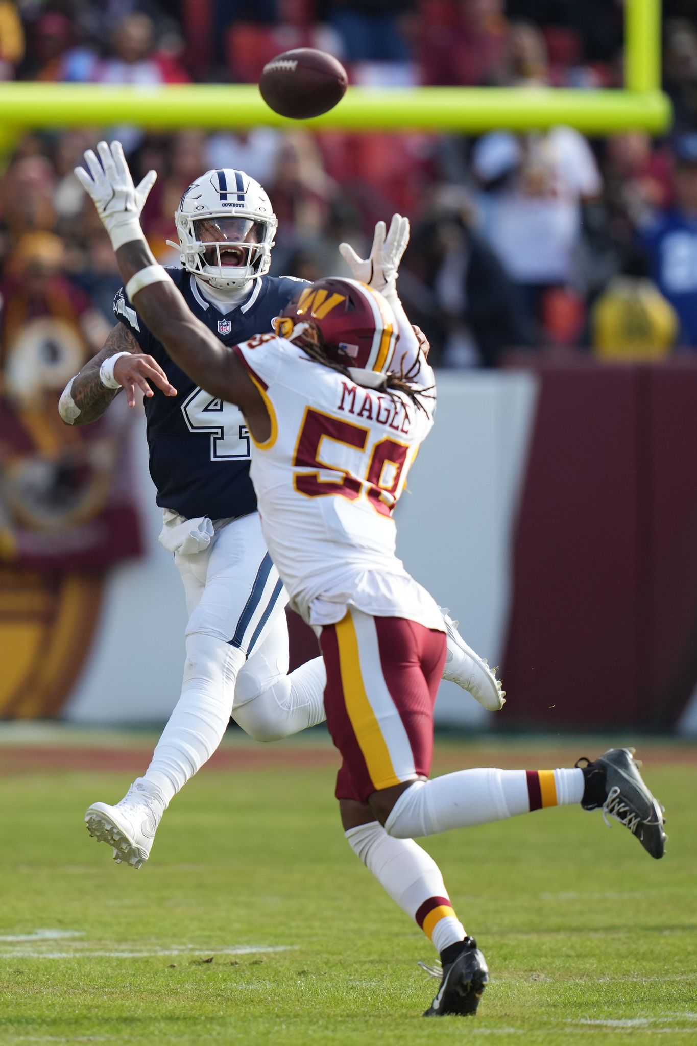 Dak Prescott throws for 307 yards and 2 TDs to lead Cowboys past ...