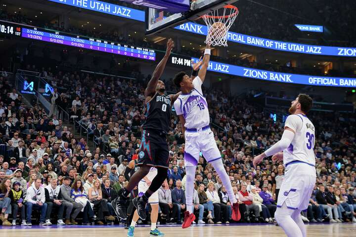 Ace Bailey leaves Jazz-Pistons game with a hip strain