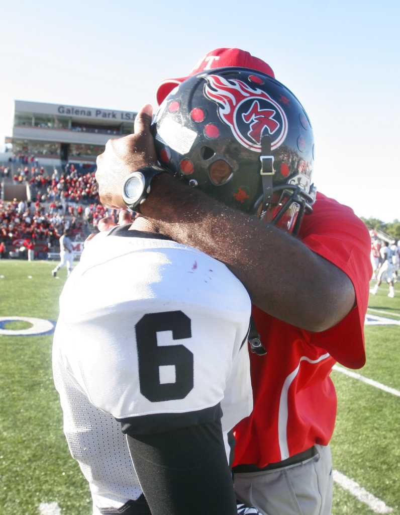 Memorial football season ends in third-round loss