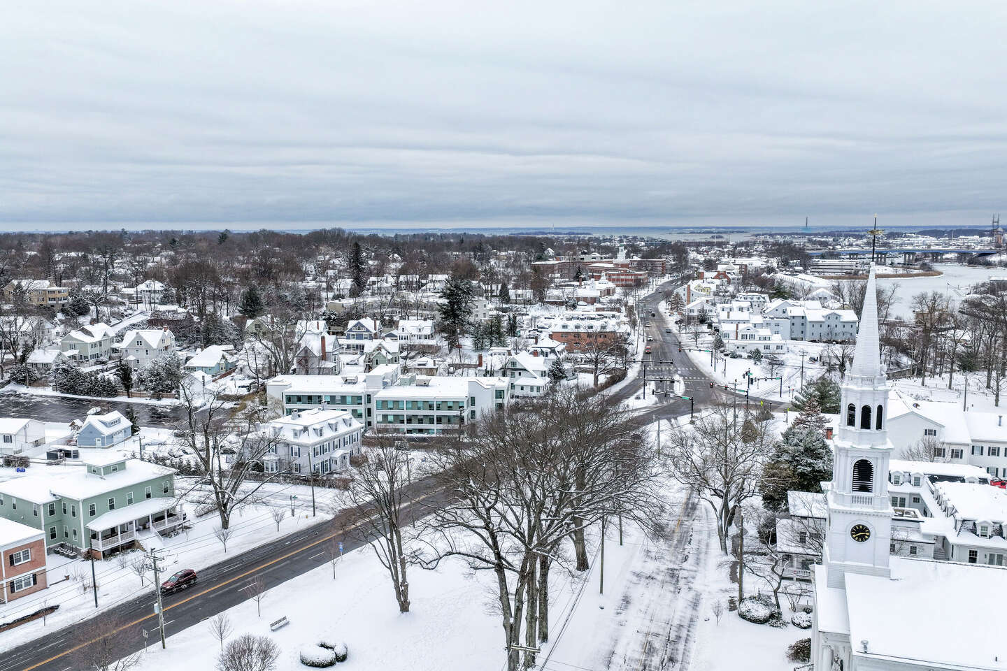 CT winter storm brings heavy snow before deep freeze