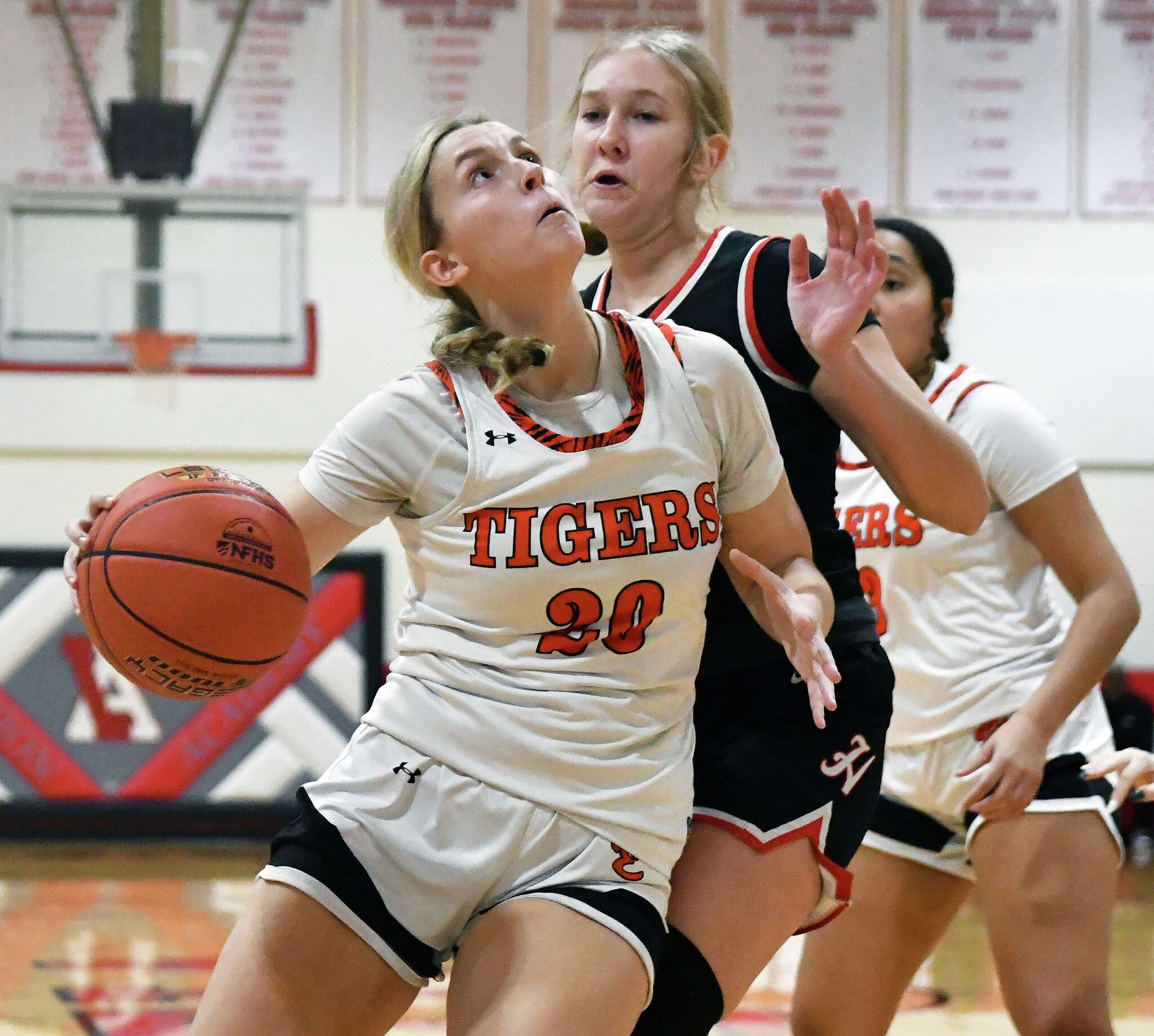 Freezing rain floods Gaza camps and leaves displaced Palestinians in ...