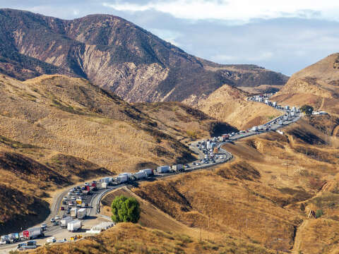 Interstate 5 closed for hours after gas line explosion near Grapevine