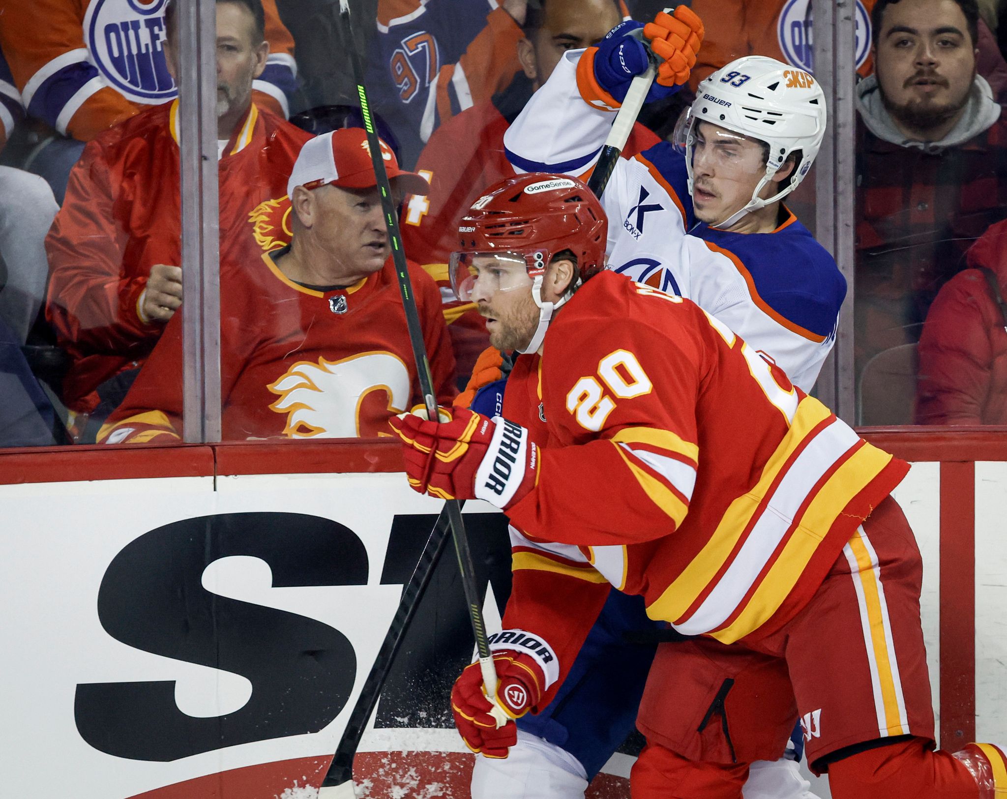 Blake Coleman scores late as Flames edge Oilers 3-2