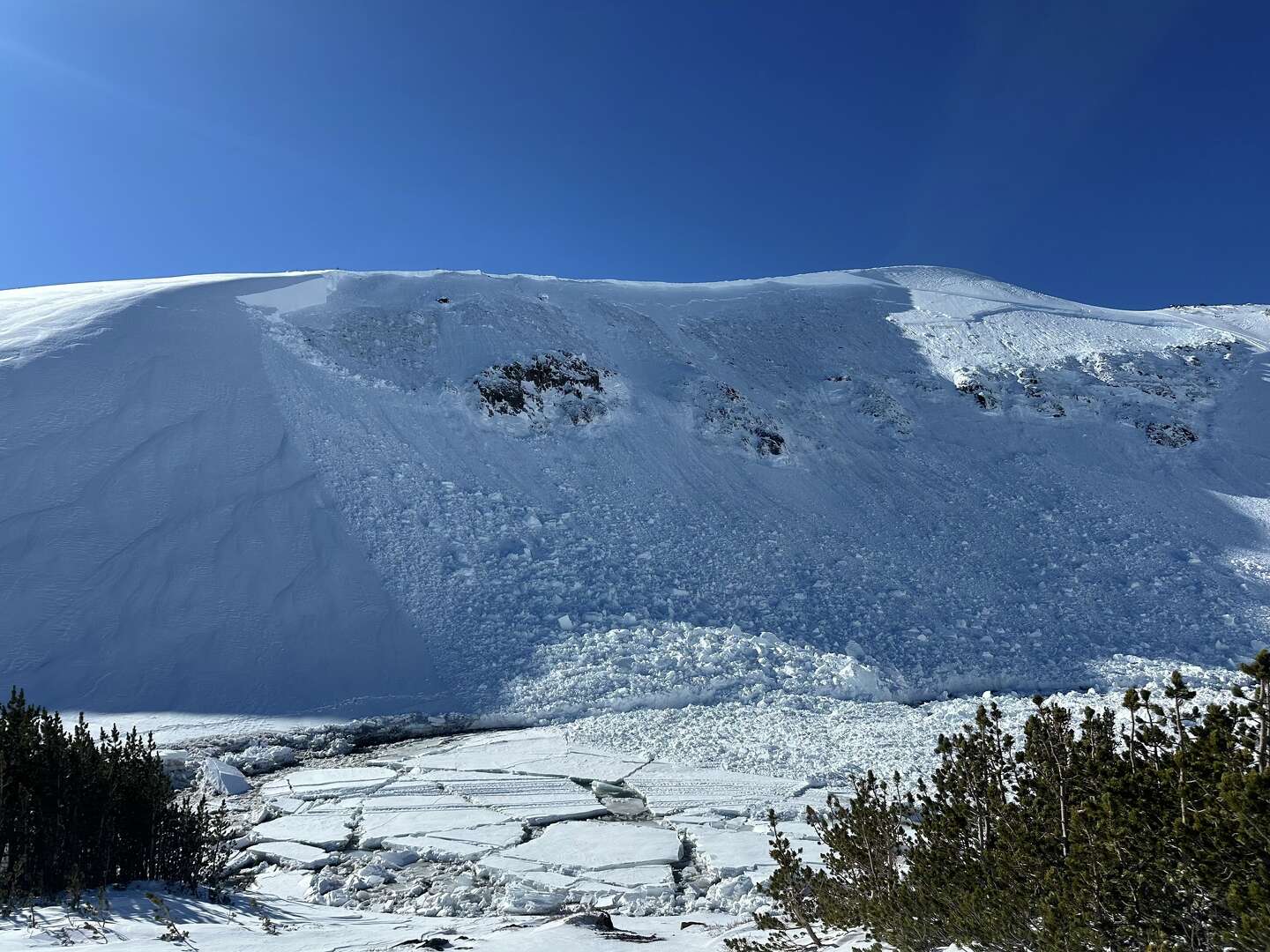 Snowmobilers trigger huge California avalanche