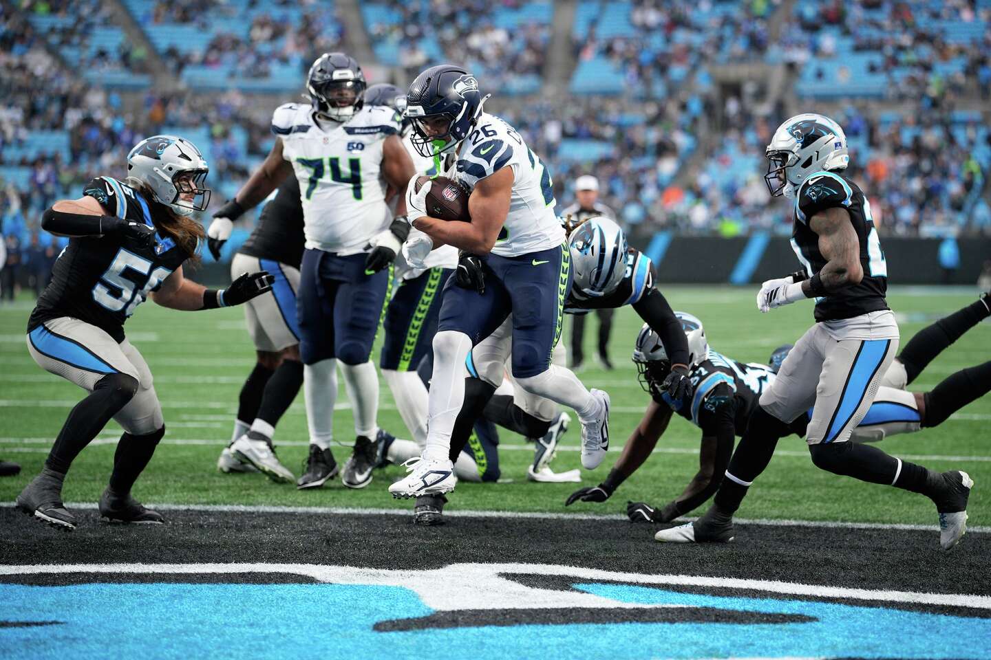 Seahawks’ running game rounding into form as they pursue No. 1 seed