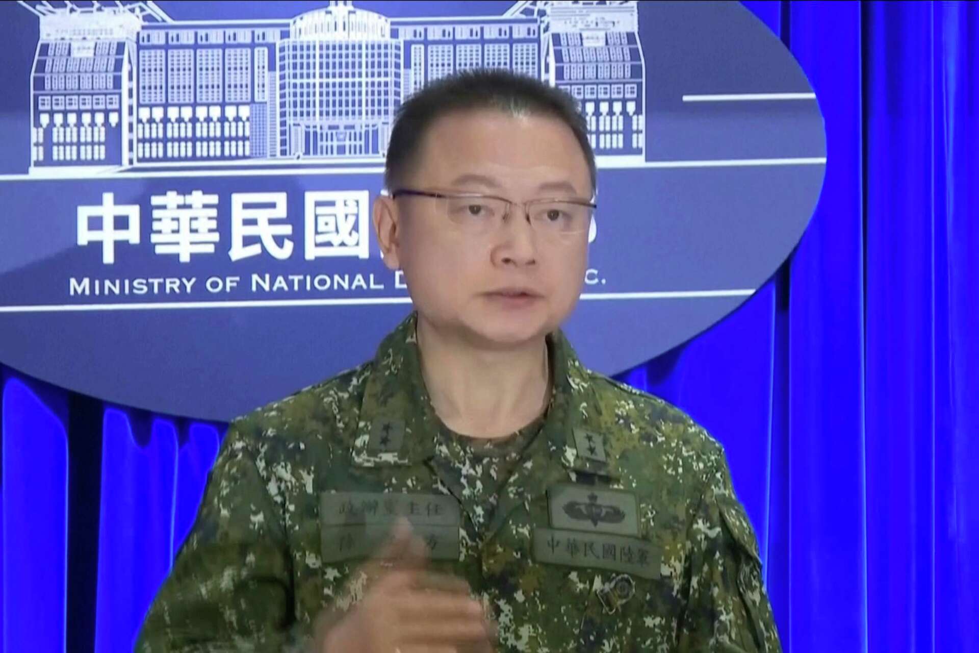 Chinese military drills around Taiwan resume for a second day, aimed at ...
